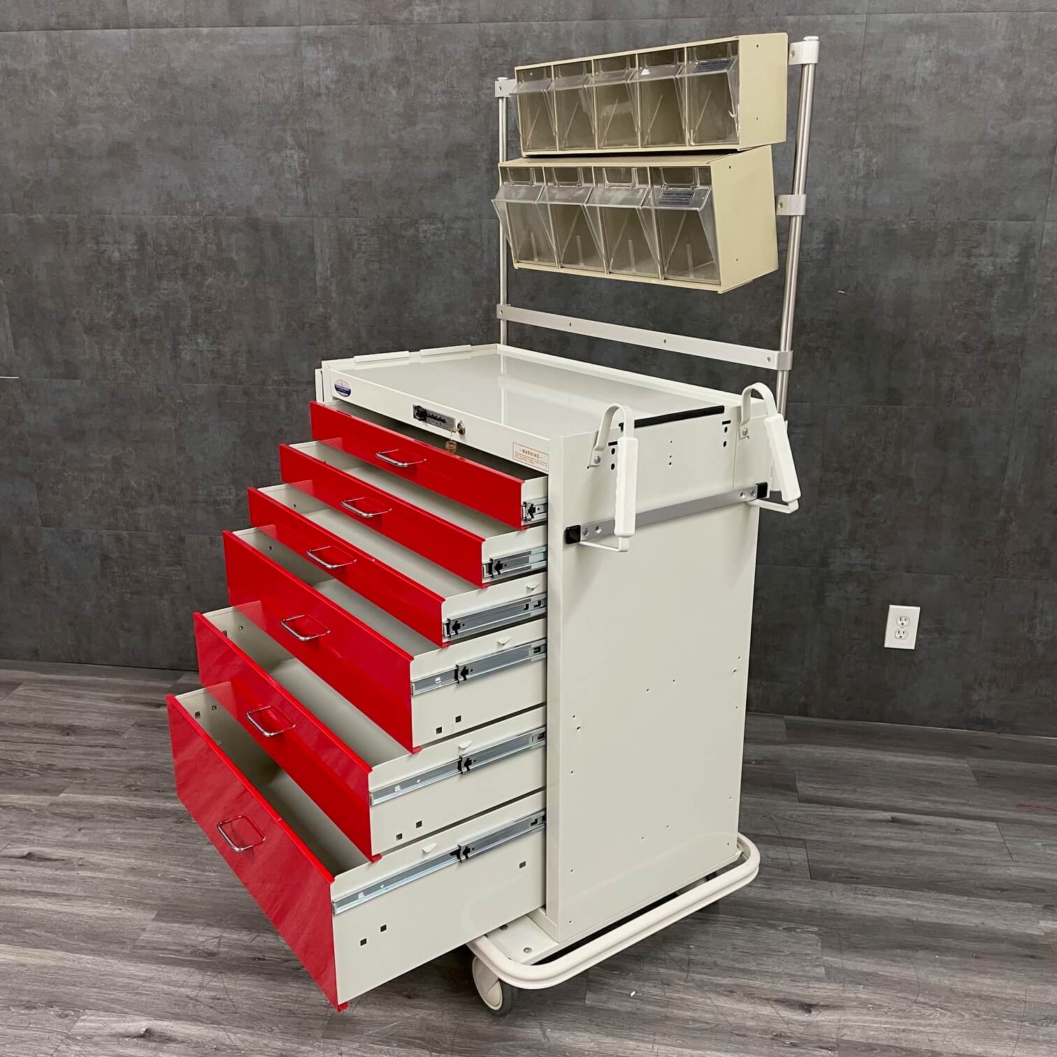 Armstrong Medical Crash Cart W touchpad