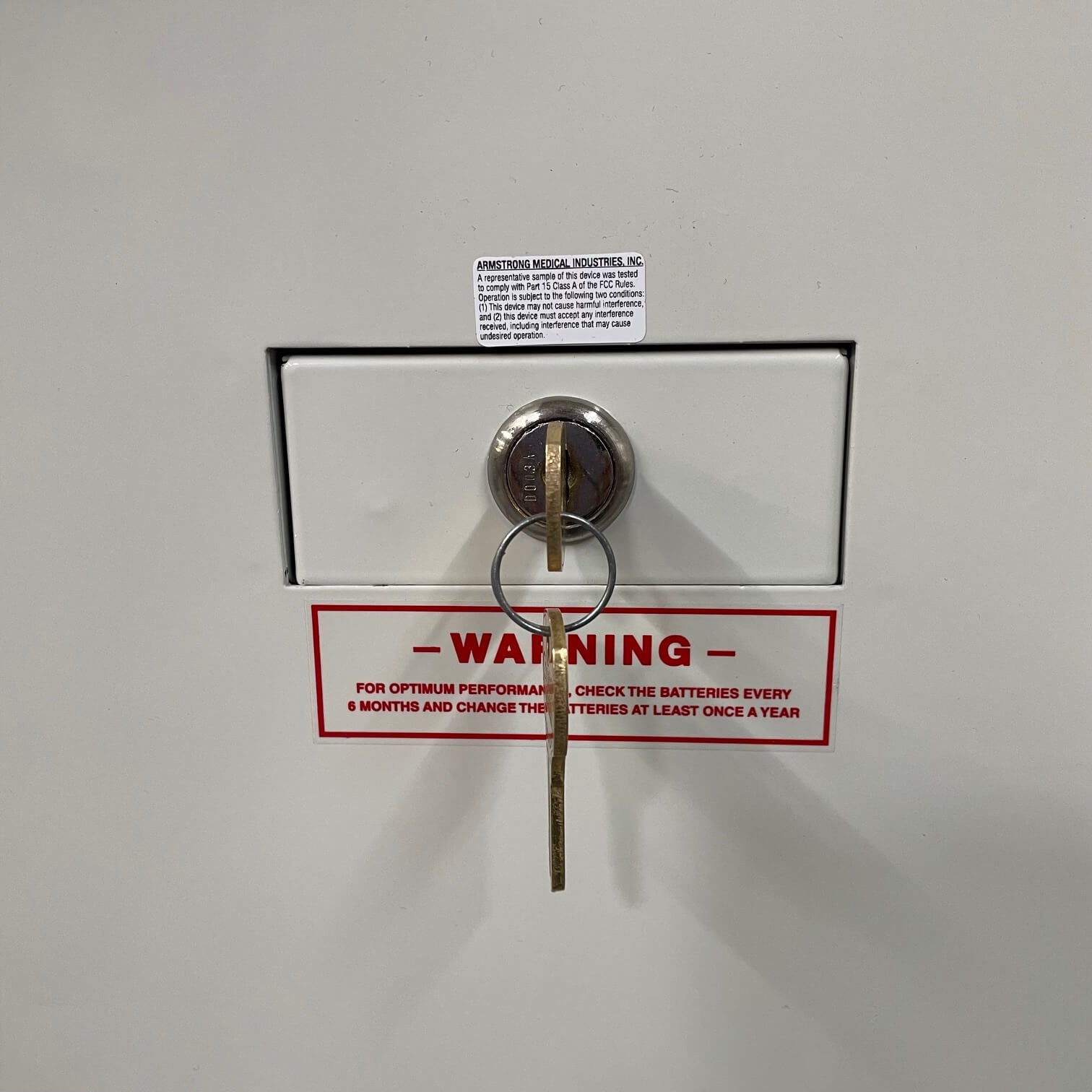 Armstrong Aluminum Wireless Auto-Locking Cart – Angelus Medical and Optical