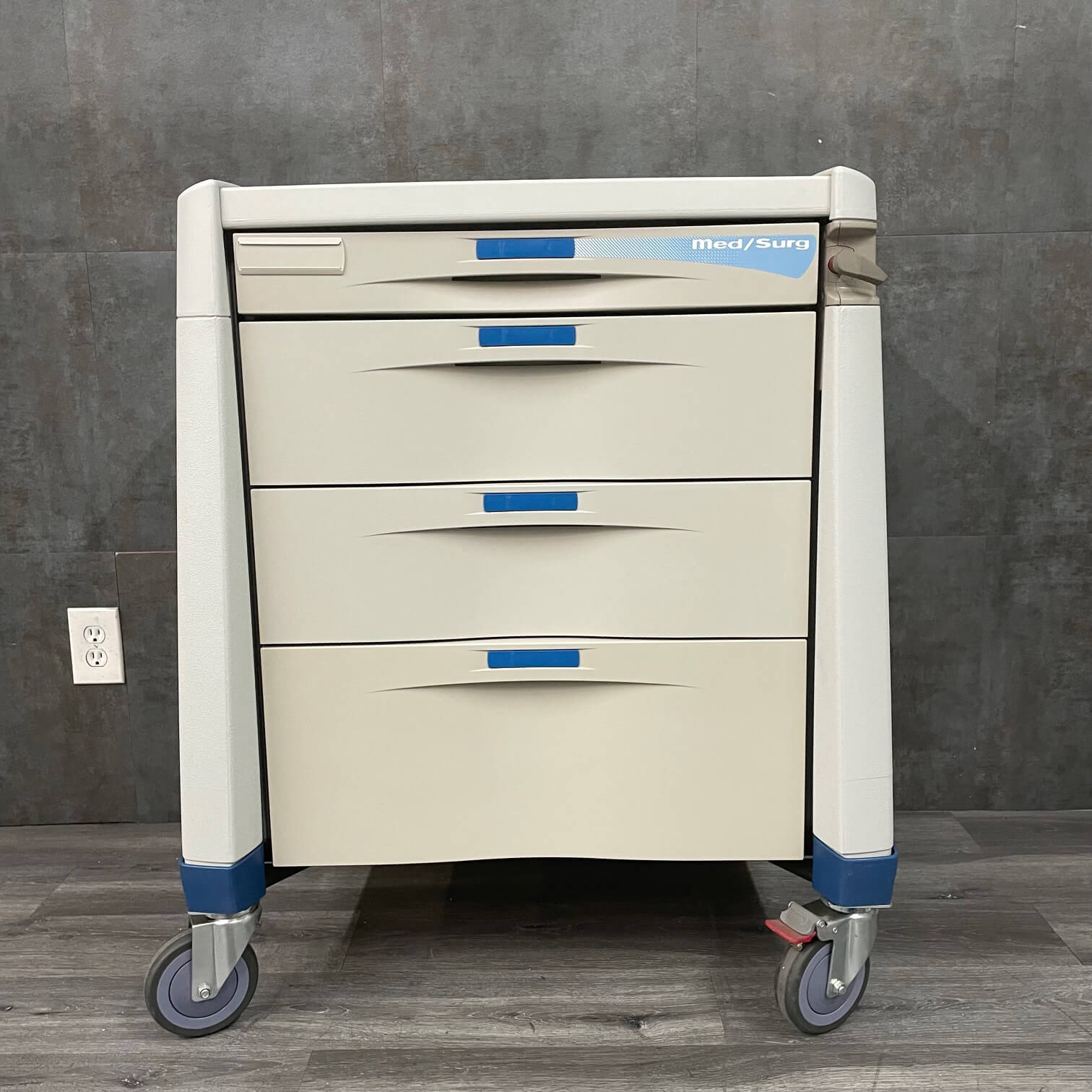 Capsa Avalo Medication Cart with Artomick Security Lock