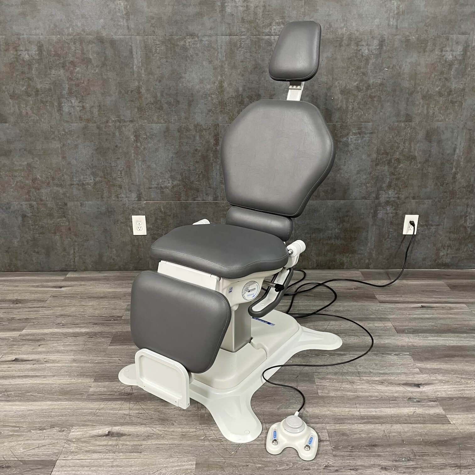 BR Surgical Oral Surgery Chair