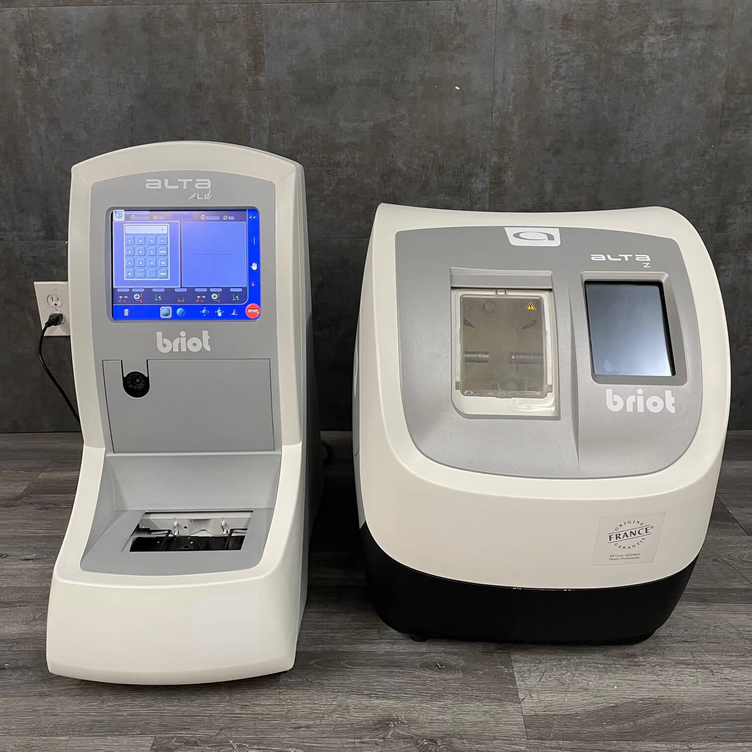 Briot Alta XLd Centering unit and Alta Z Edger