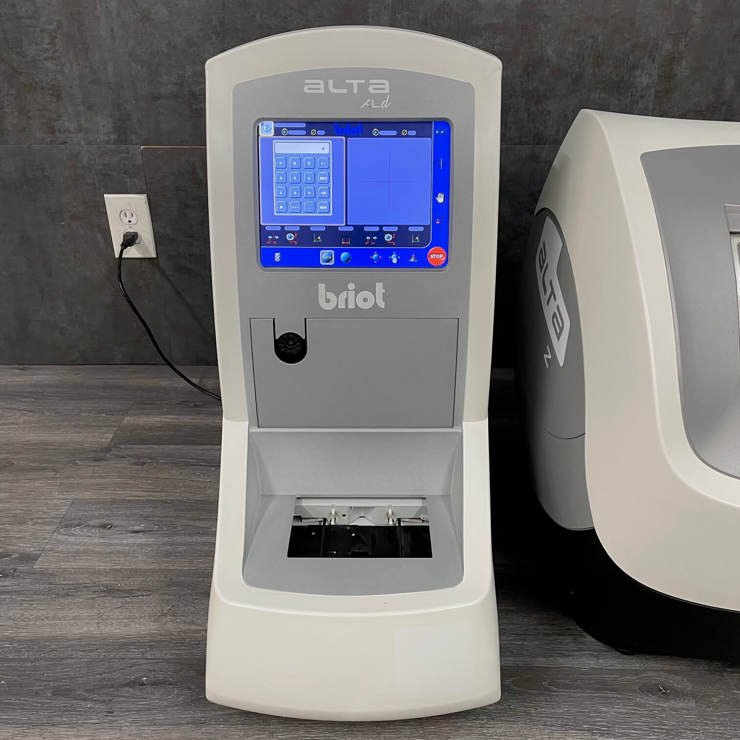 Briot Alta XLd Centering unit and Alta Z Edger