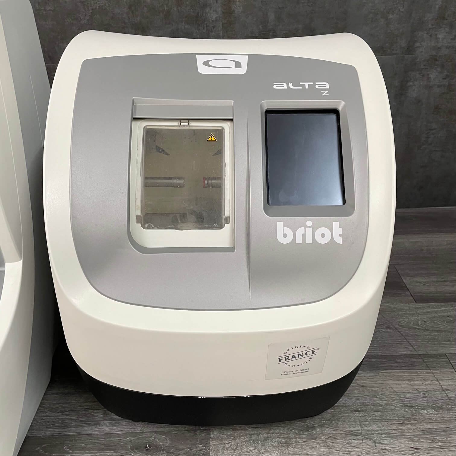 Briot Alta XLd Centering unit and Alta Z Edger