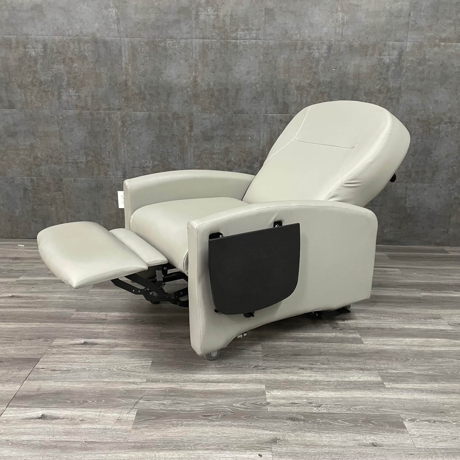 Champion Continuum Clinical Recliner | Medical Sleeper Chair Near Los ...