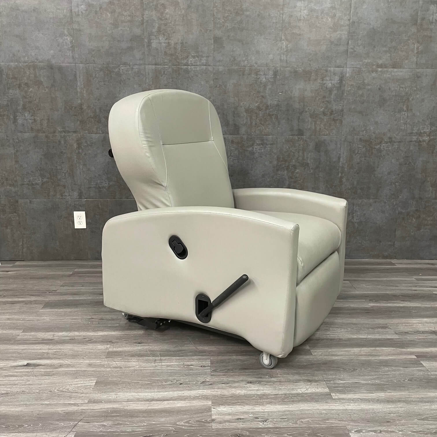 Champion Continuum Clinical Recliner | Medical Sleeper Chair Near Los ...