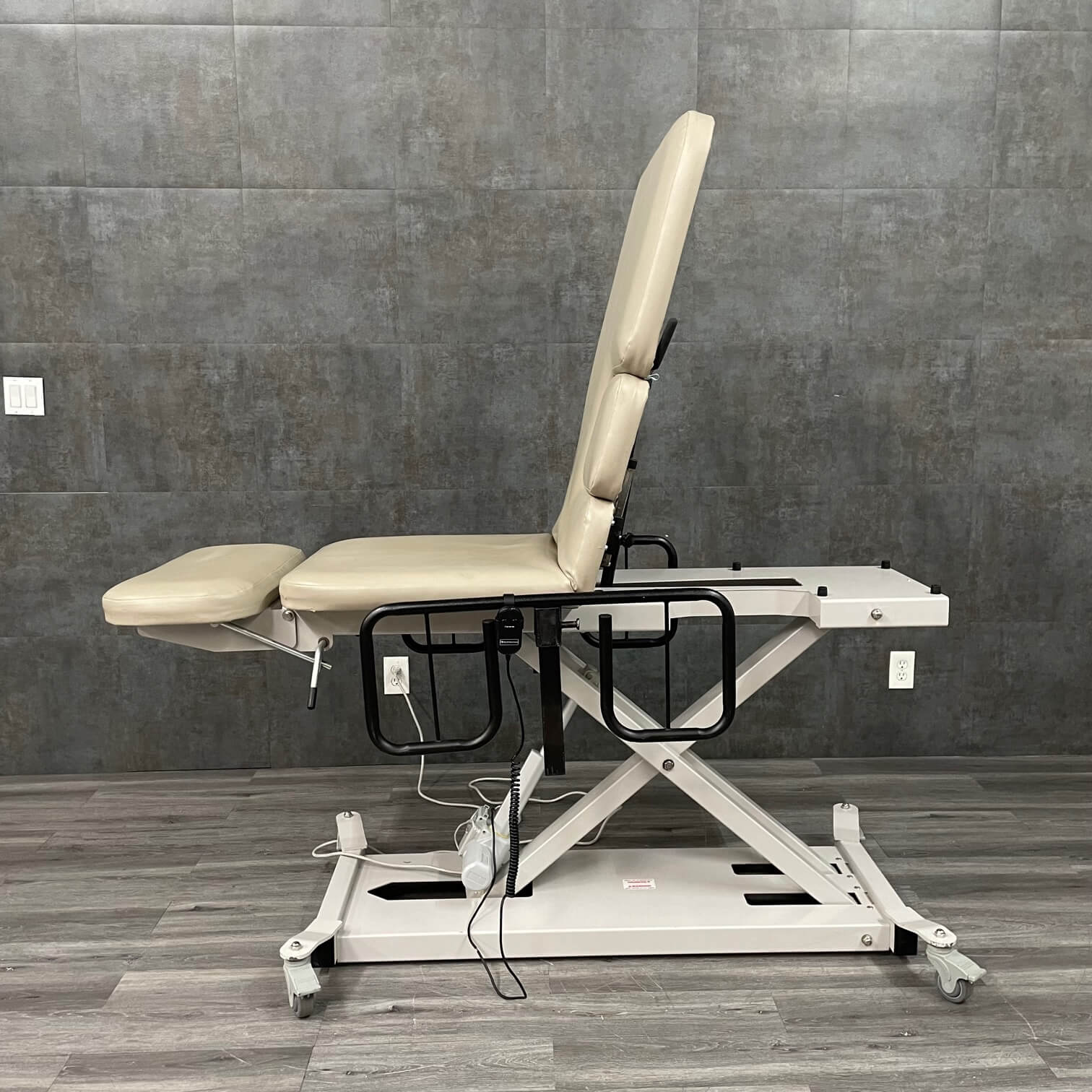 Clinton Mobile Ultrasound Power Table