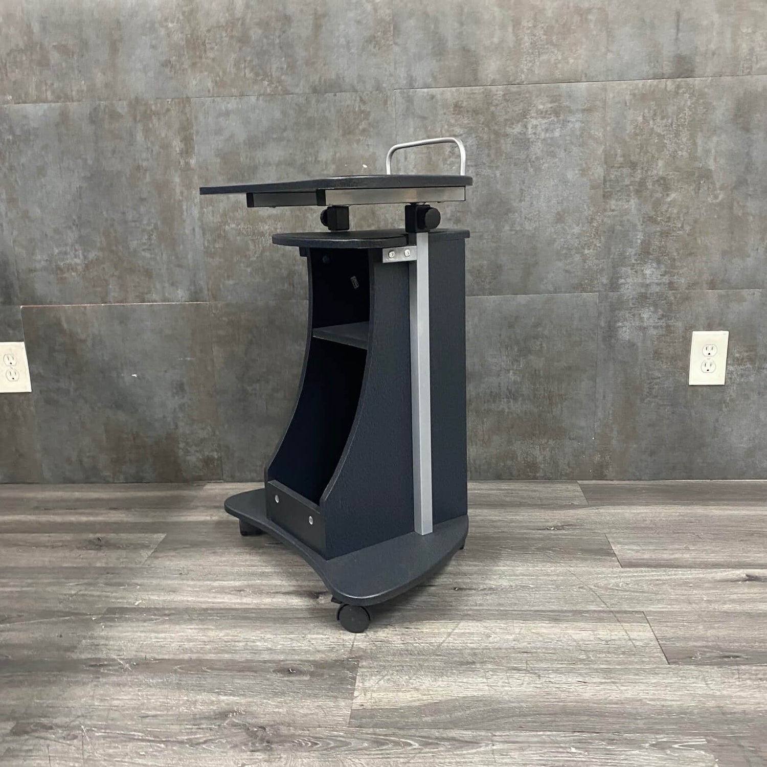 Computer On Wheels Cart - Laptop Stand - – Angelus Medical and Optical