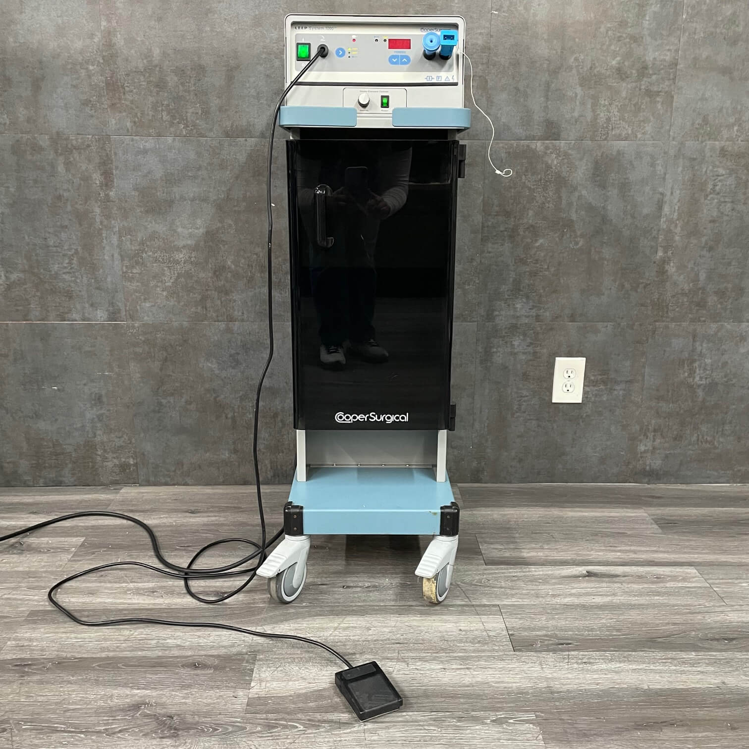 Cooper Surgical Leep system 1000 Workstation