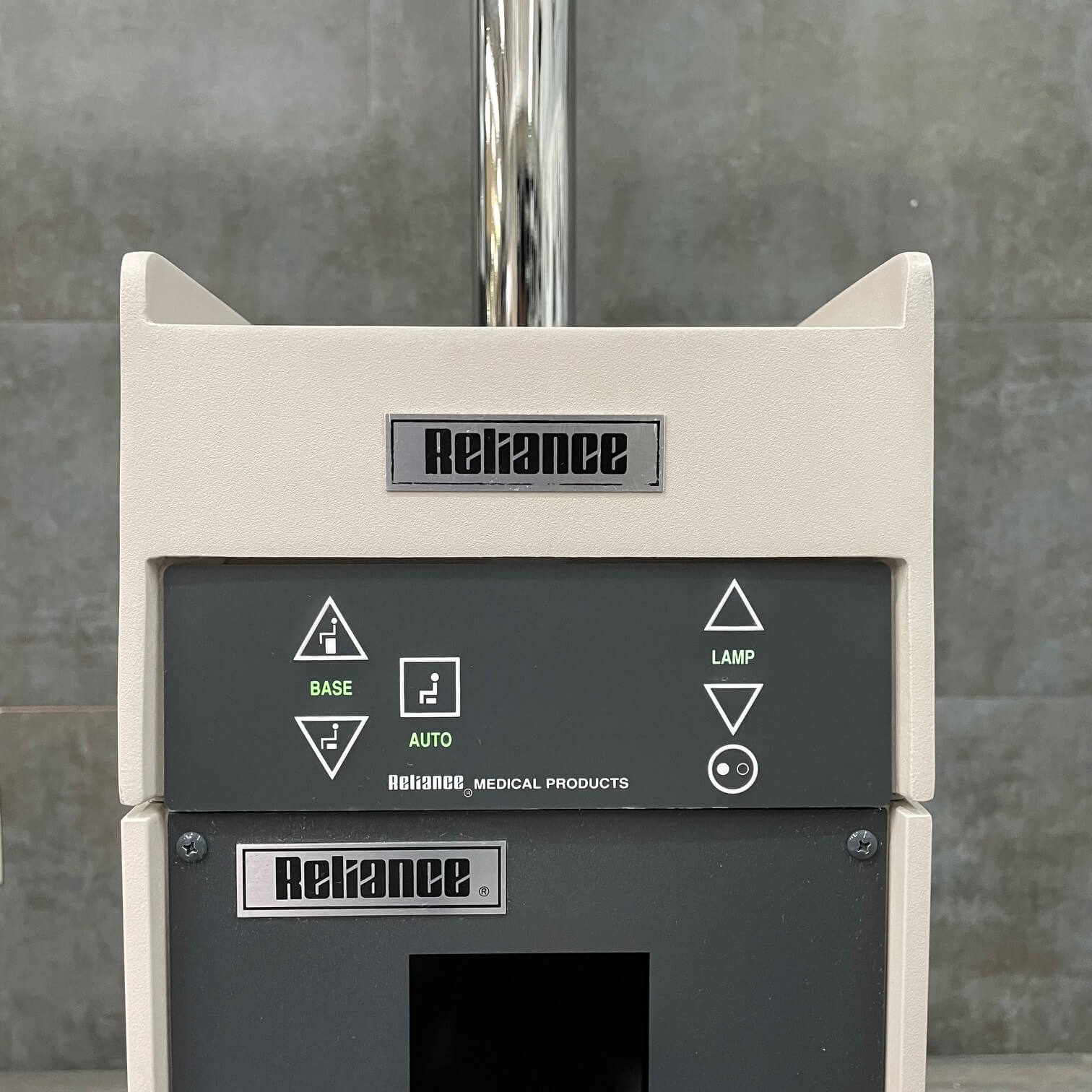 Reliance 7720 Instrument Stand – Angelus Medical and Optical