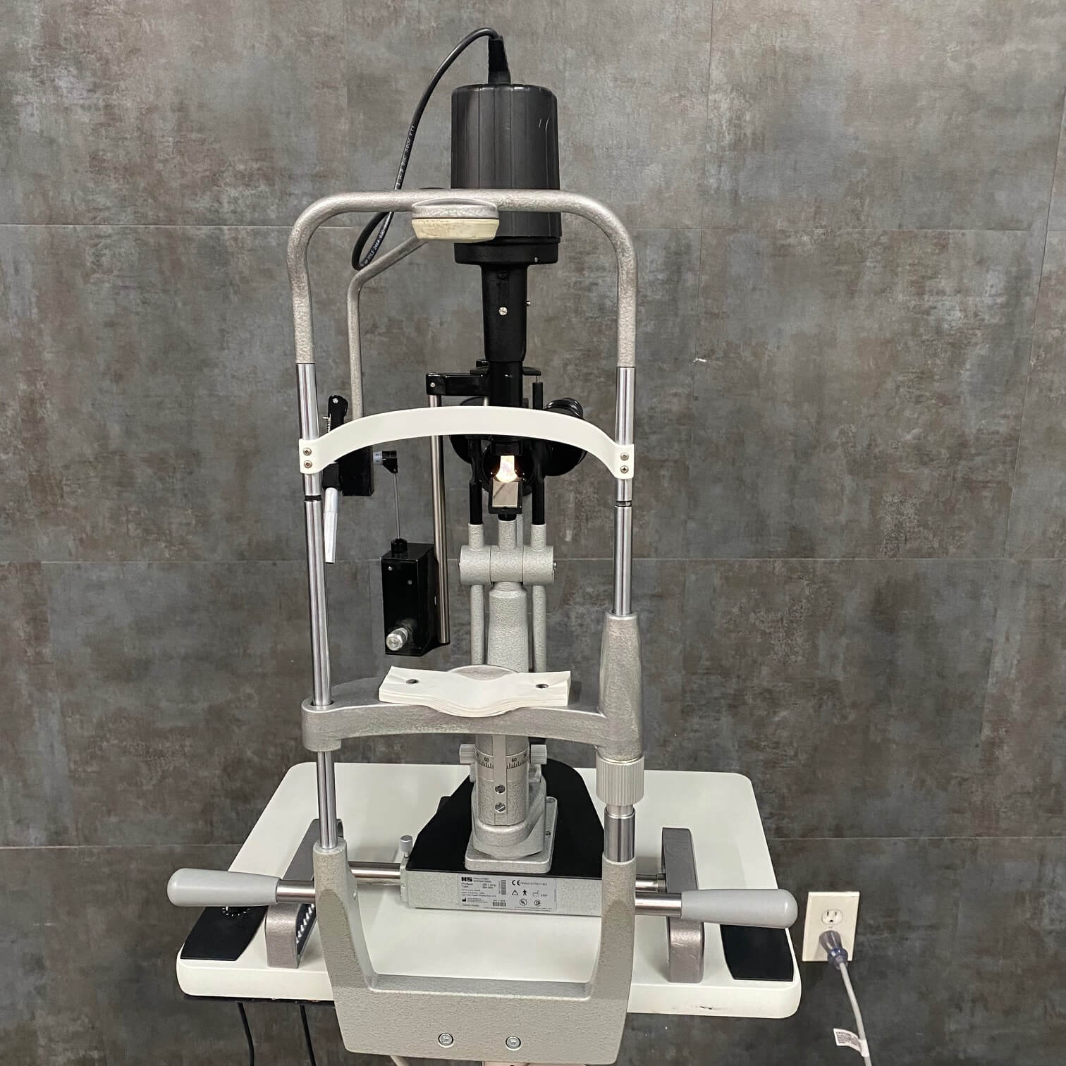 Haag Streit BM 900 LED Slit Lamp - – Angelus Medical and Optical