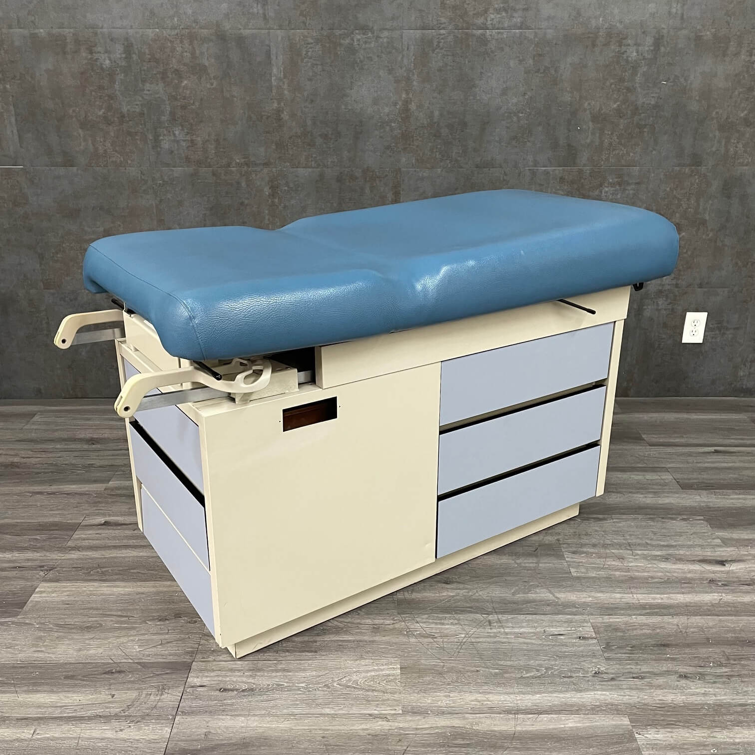 Hamilton E Series Exam Table - – Angelus Medical and Optical