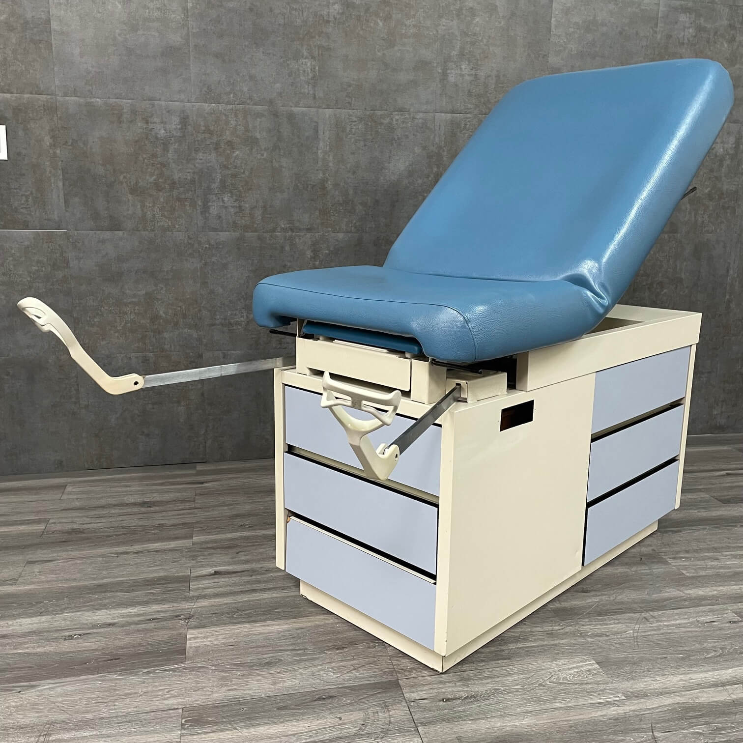 Hamilton E Series Exam Table - – Angelus Medical and Optical
