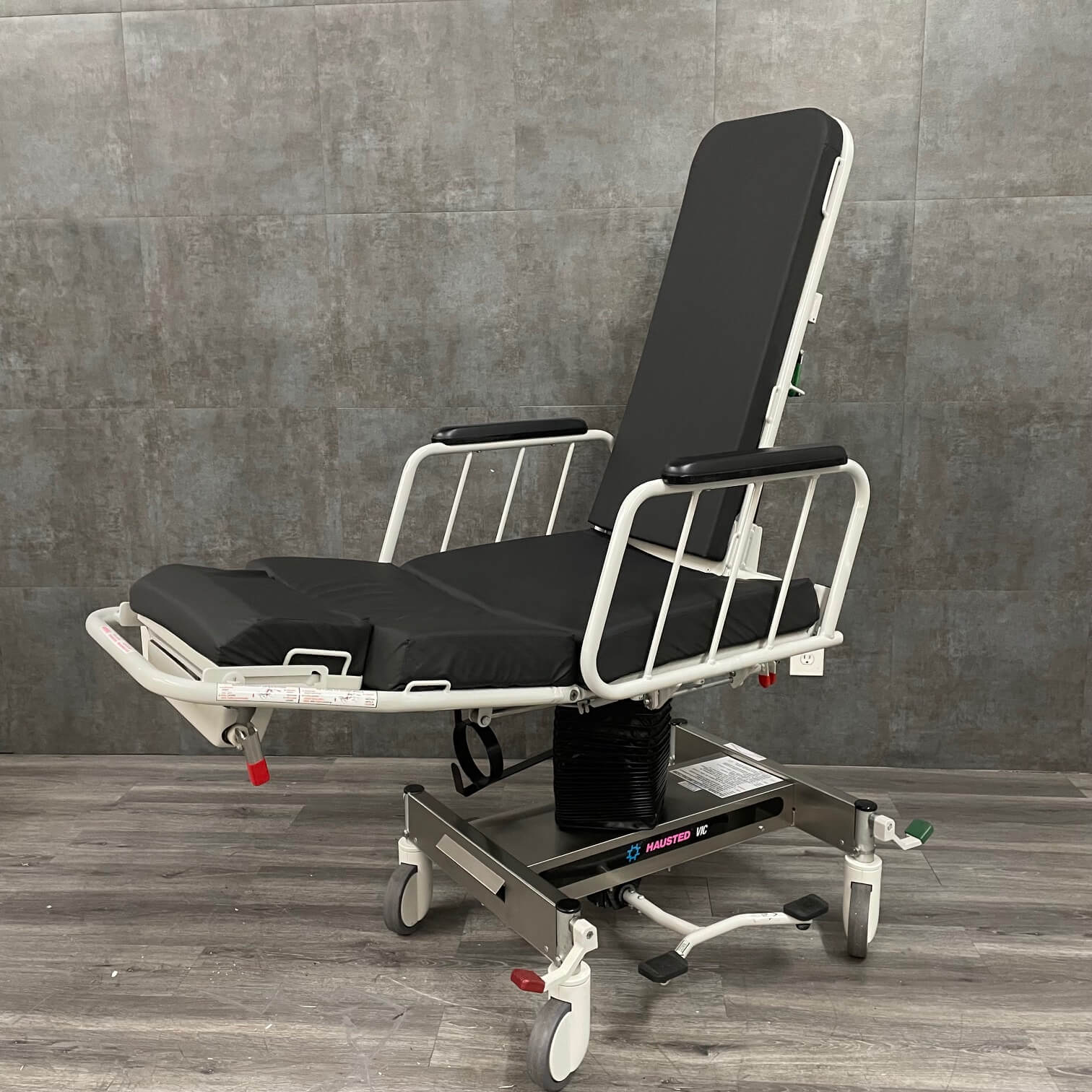 Hausted Video Imaging (Vic) Chair