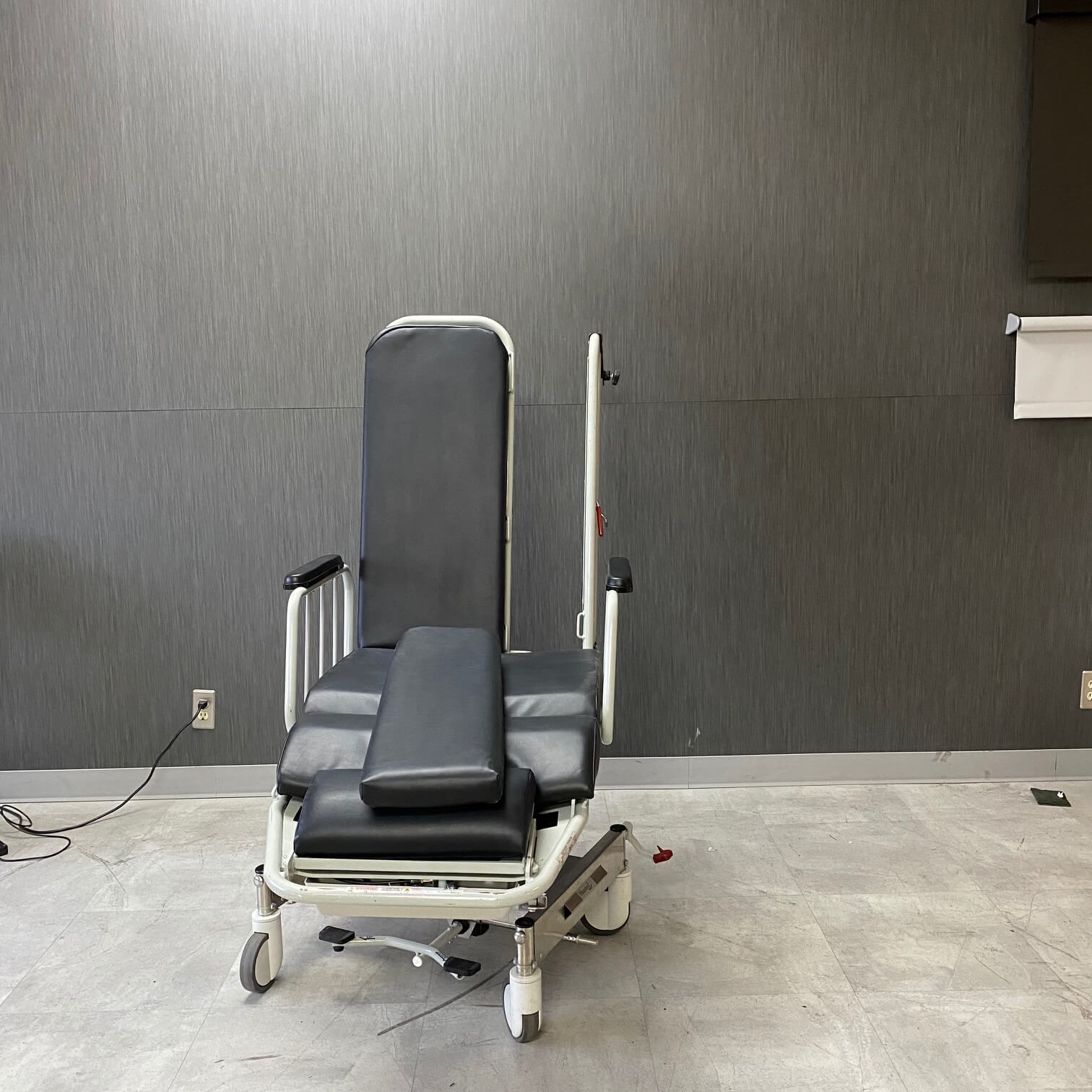 Hausted Video Imaging (Vic) Chair - – Angelus Medical and Optical