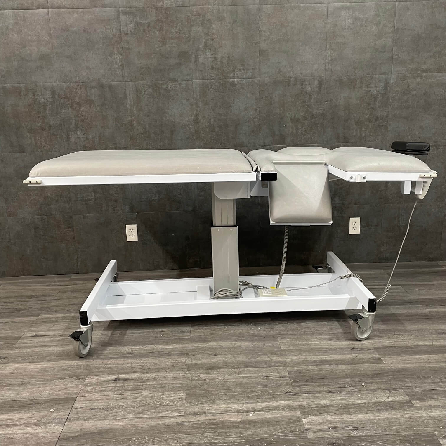 HMP Sonobed Atlas Ultrasound Table - – Angelus Medical and Optical