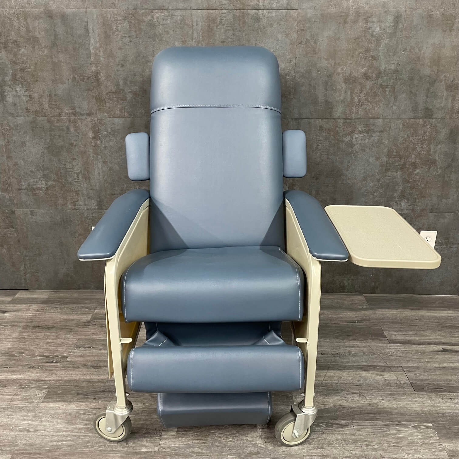 Invacare Clinical 3 Position Recliner