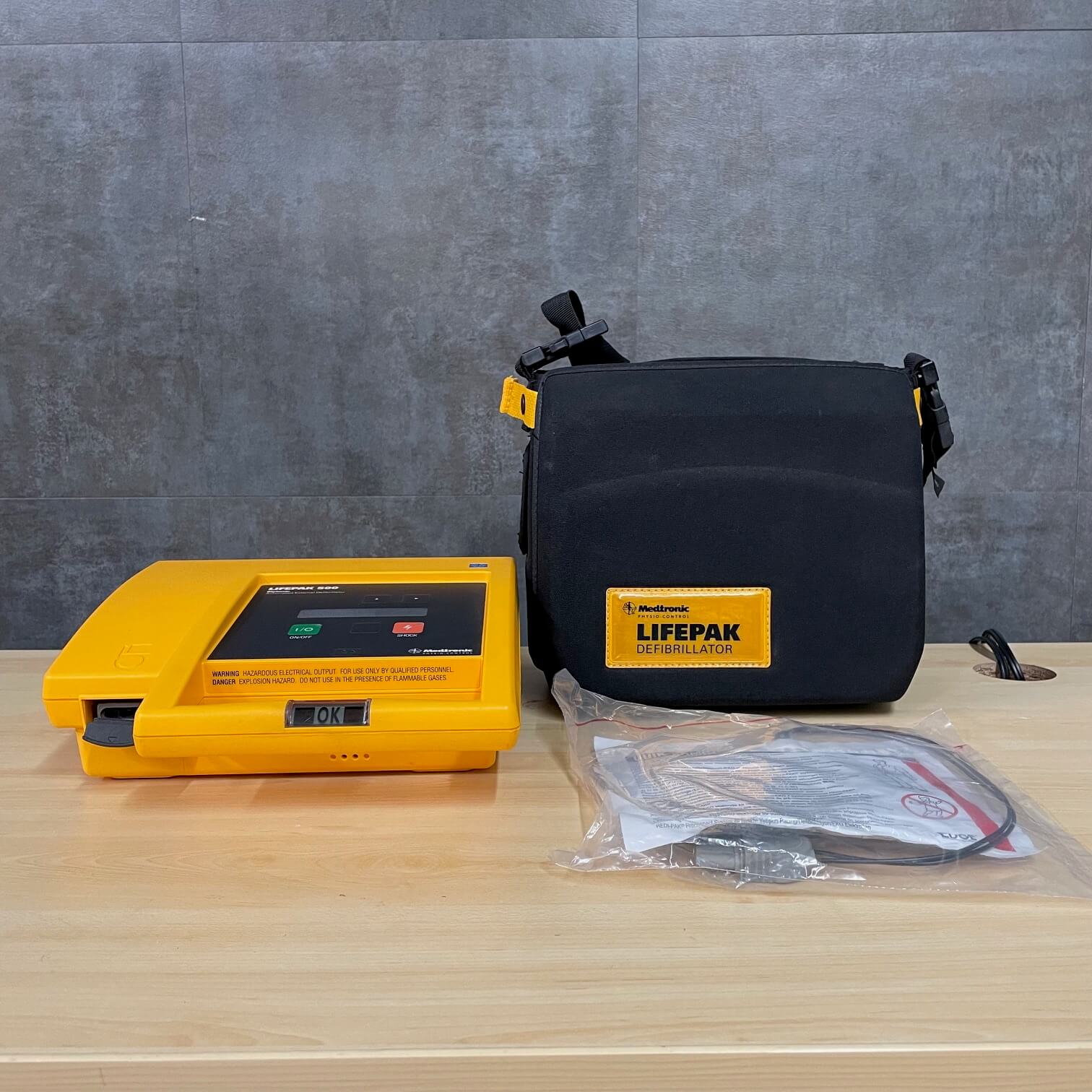 Physio-Control Lifepak 500 Defibrillator