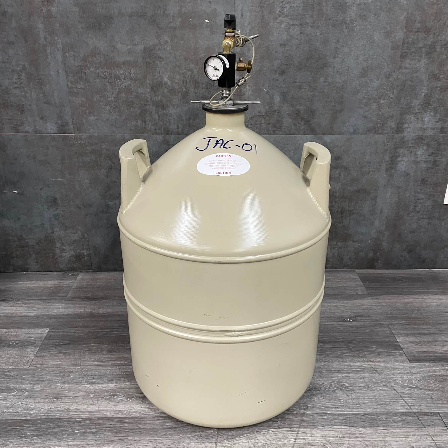 Lab 30 Liquid Nitrogen Storage w Manual Discharge Device - – Angelus ...