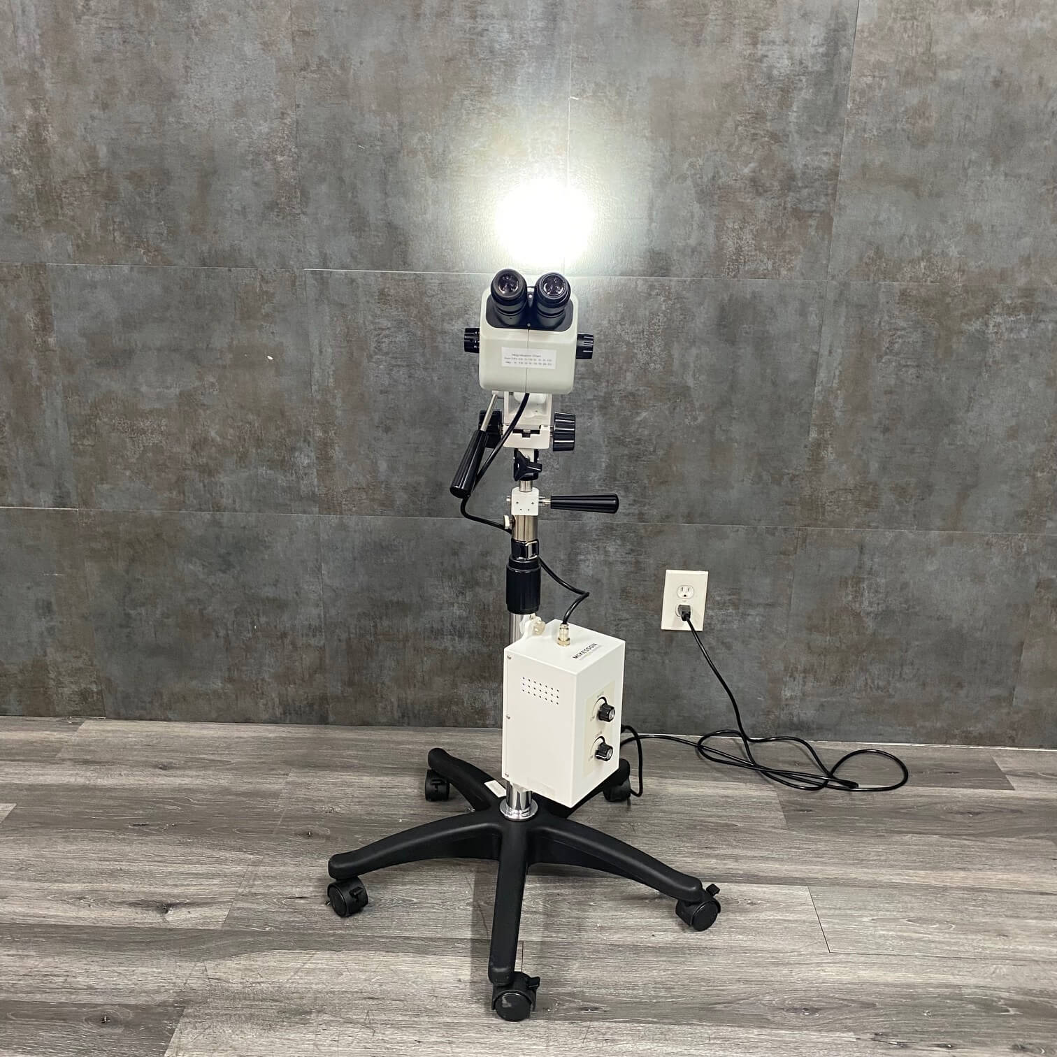 McKesson Lumeon Colposcope