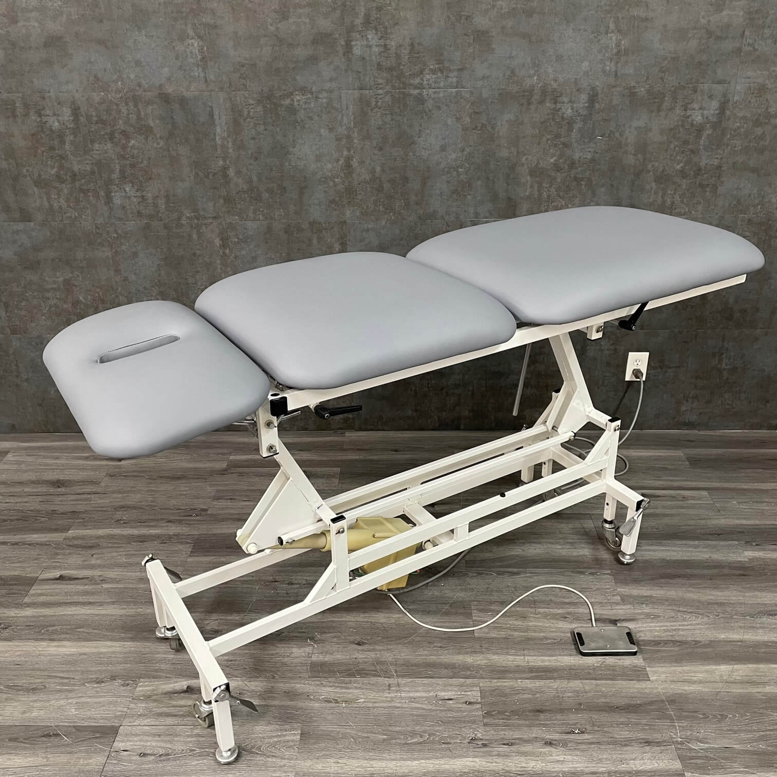 Medi-Plinth Mobile 3 section Treatment Table