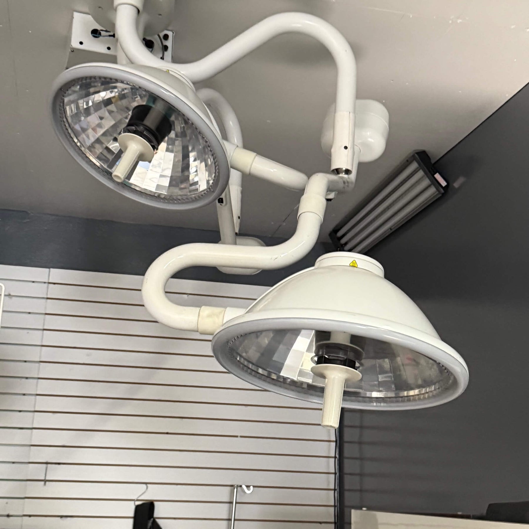 Ritter 355 Dual Surgical Light - Ceiling Mount