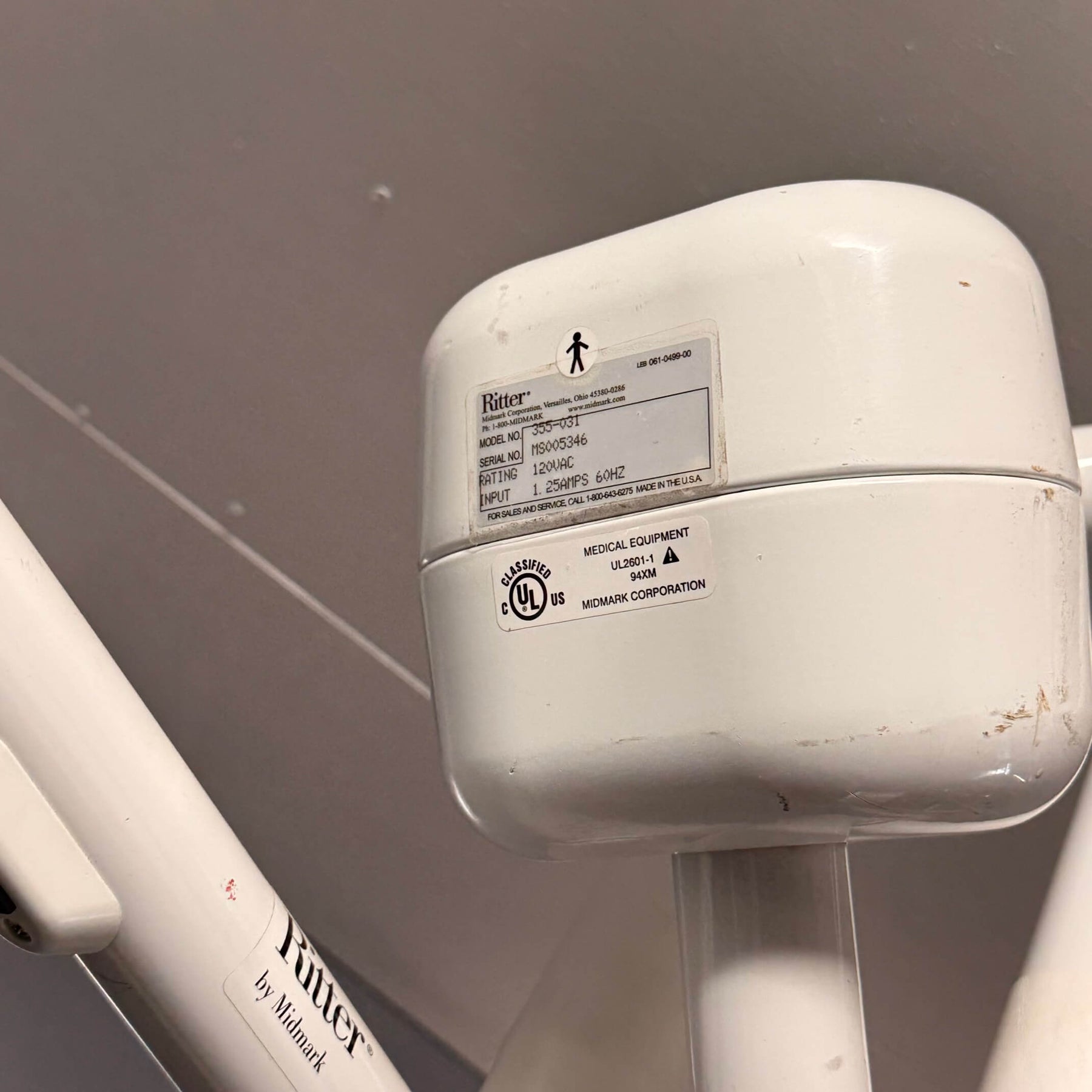 Ritter 355 Dual Surgical Light - Ceiling Mount