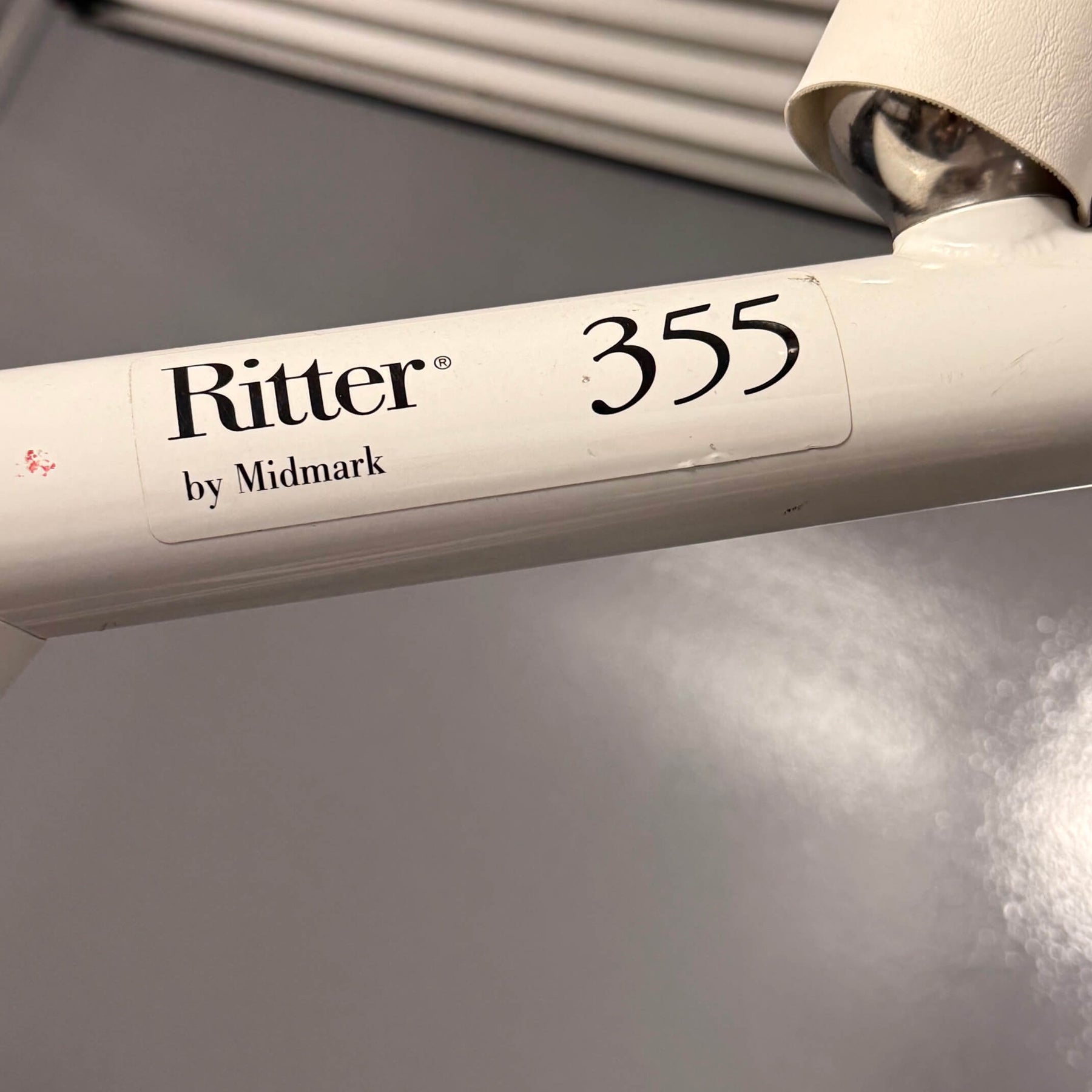 Ritter 355 Dual Surgical Light - Ceiling Mount