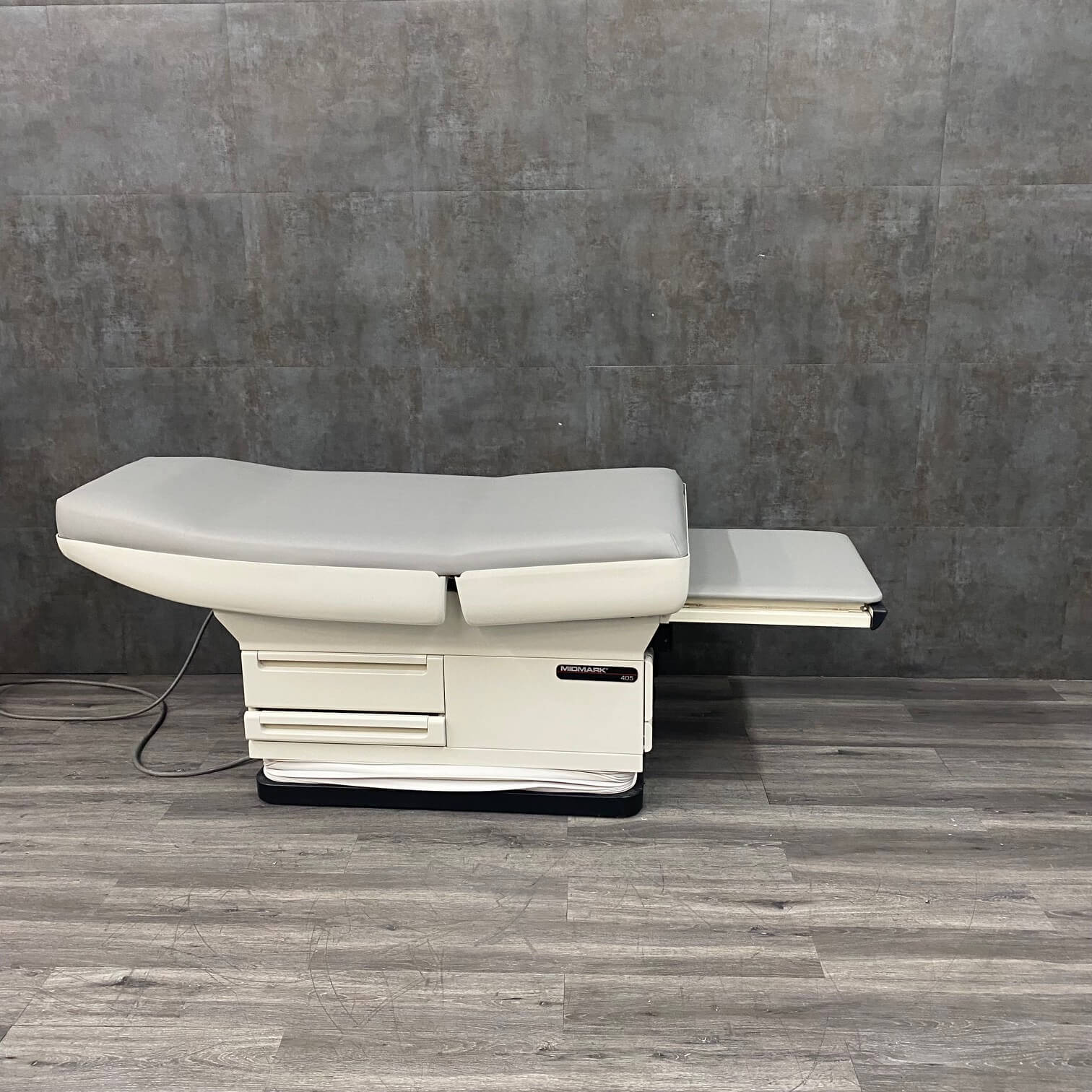 Midmark Ritter 405 Power Exam Table - – Angelus Medical and Optical
