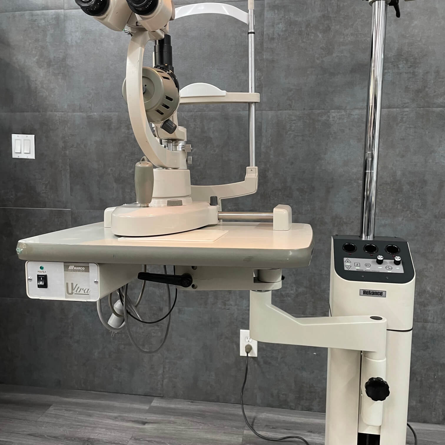 Reliance 7800 Optical Instrument Stand