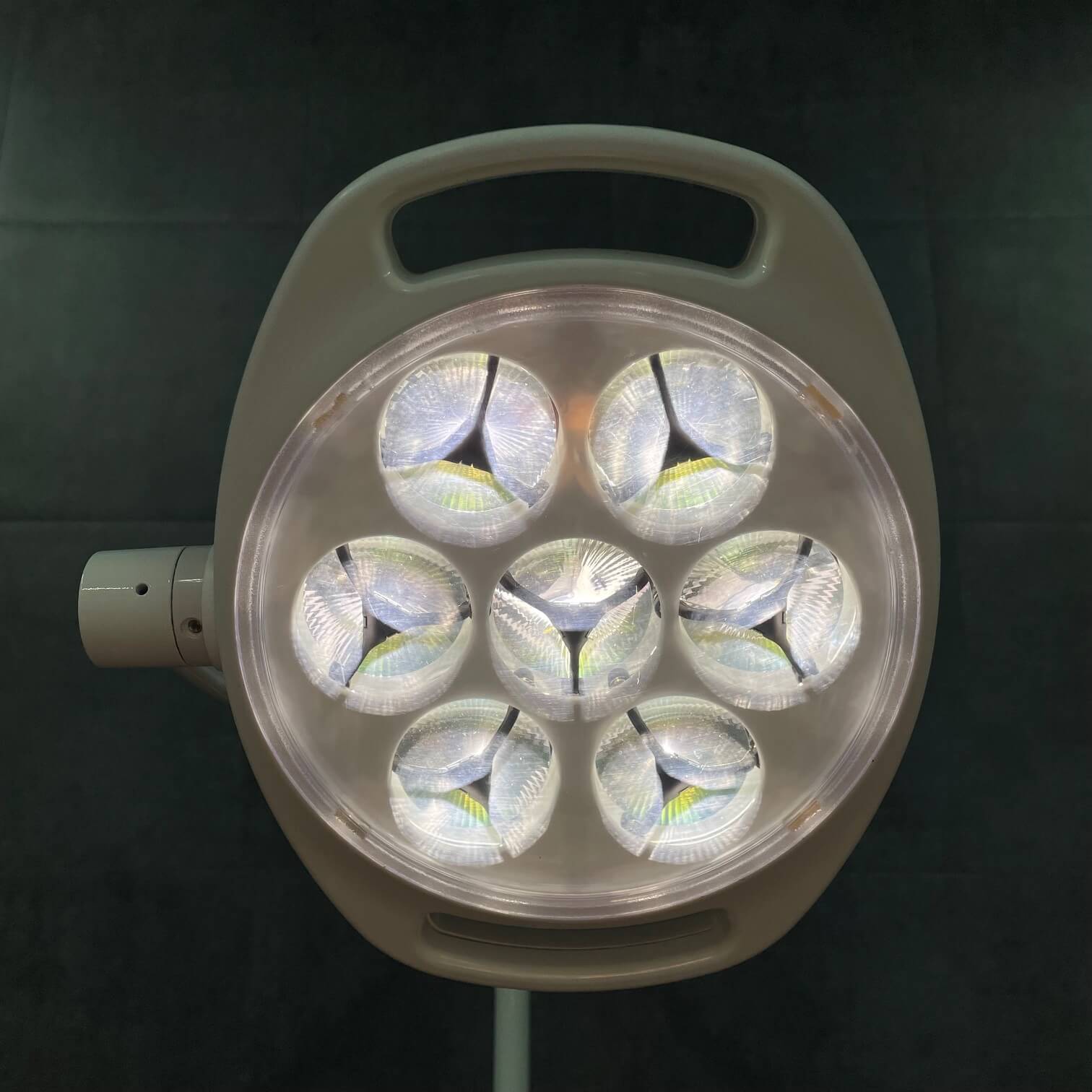 Skytron Spectra AUT1 Exam Light – Angelus Medical and Optical