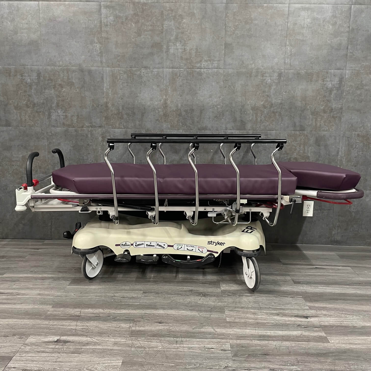 Stryker Gynnie OBGYN stretcher