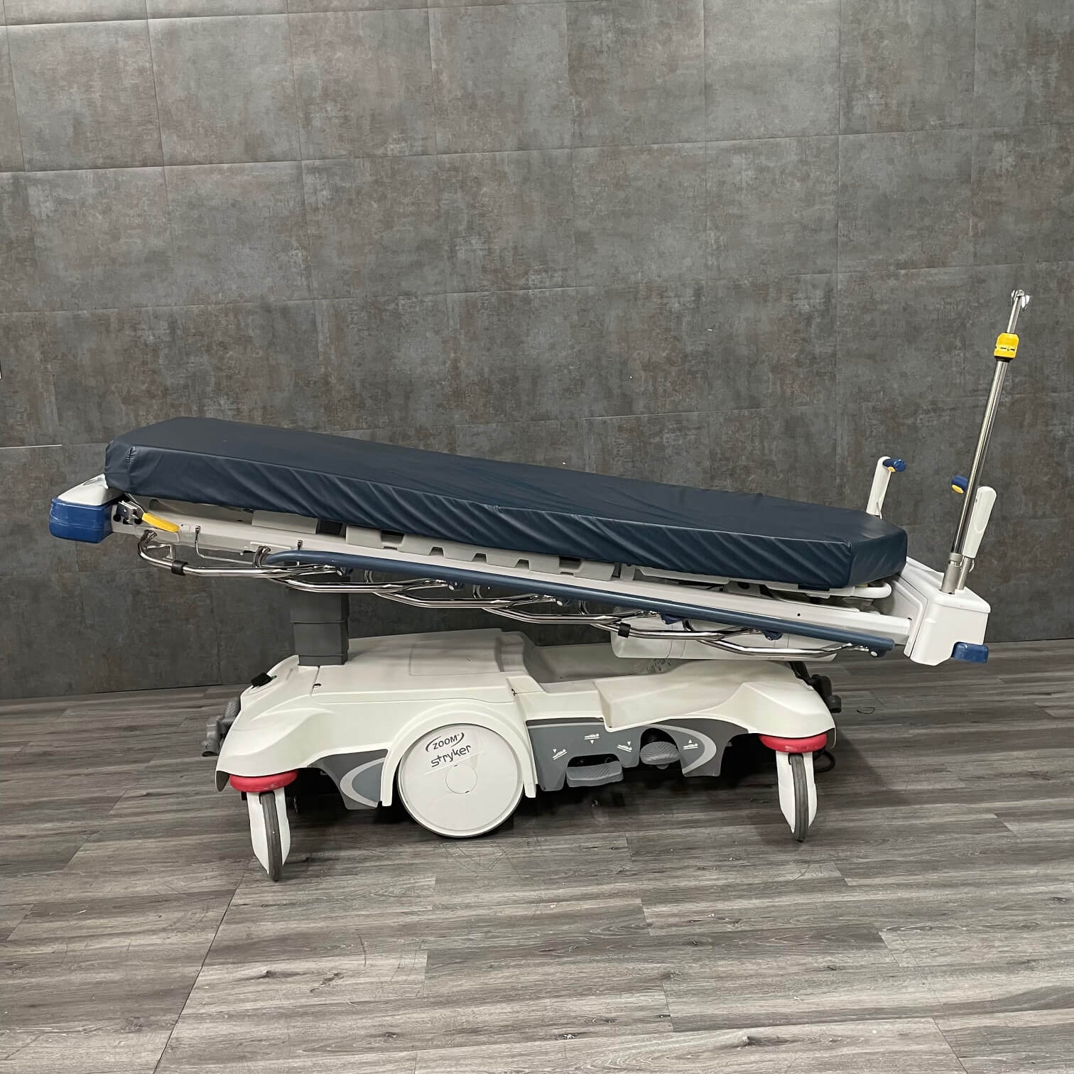 Stryker Prime Series Zoom Stretcher