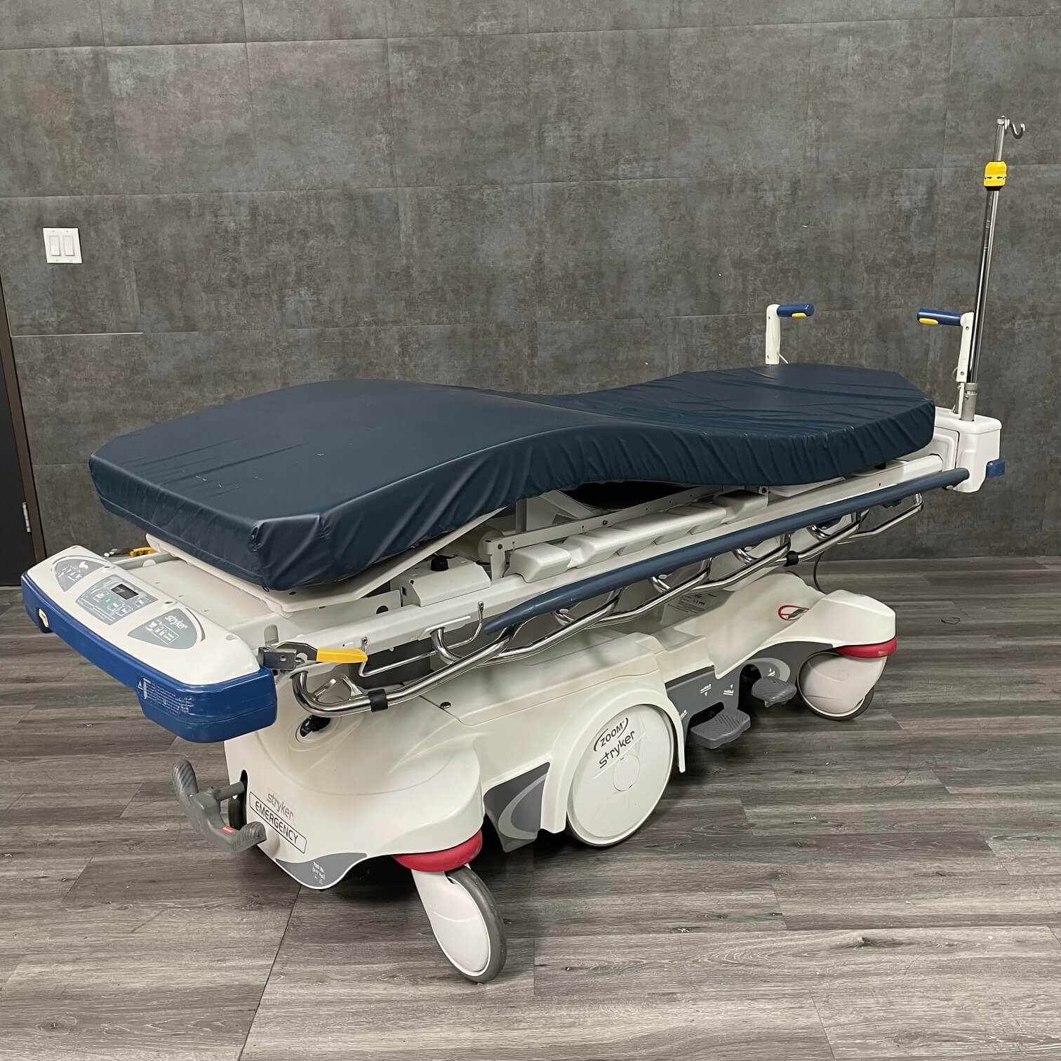 Stryker Prime Series Zoom Stretcher