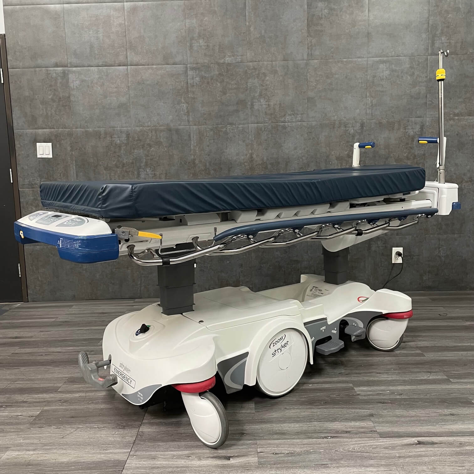 Stryker Prime Series Zoom Stretcher