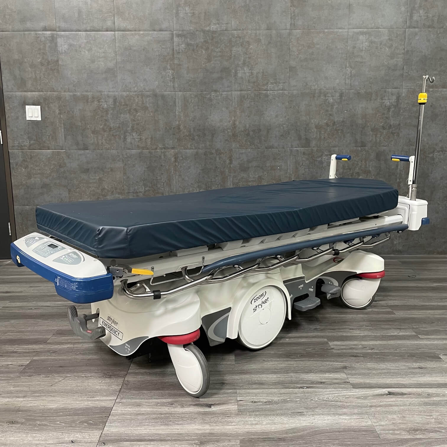 Stryker Prime Series Zoom Stretcher