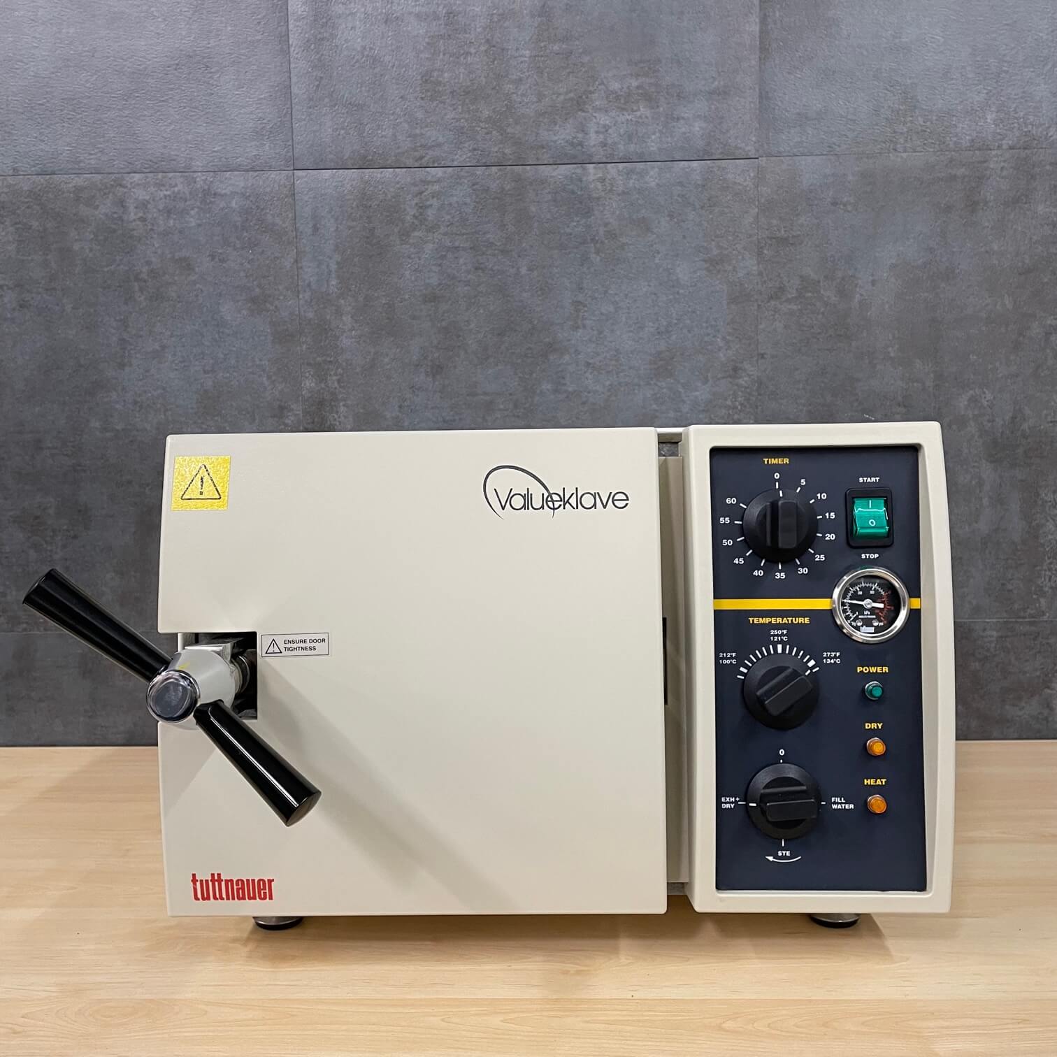 Tuttnauer Valueklave 1730MK