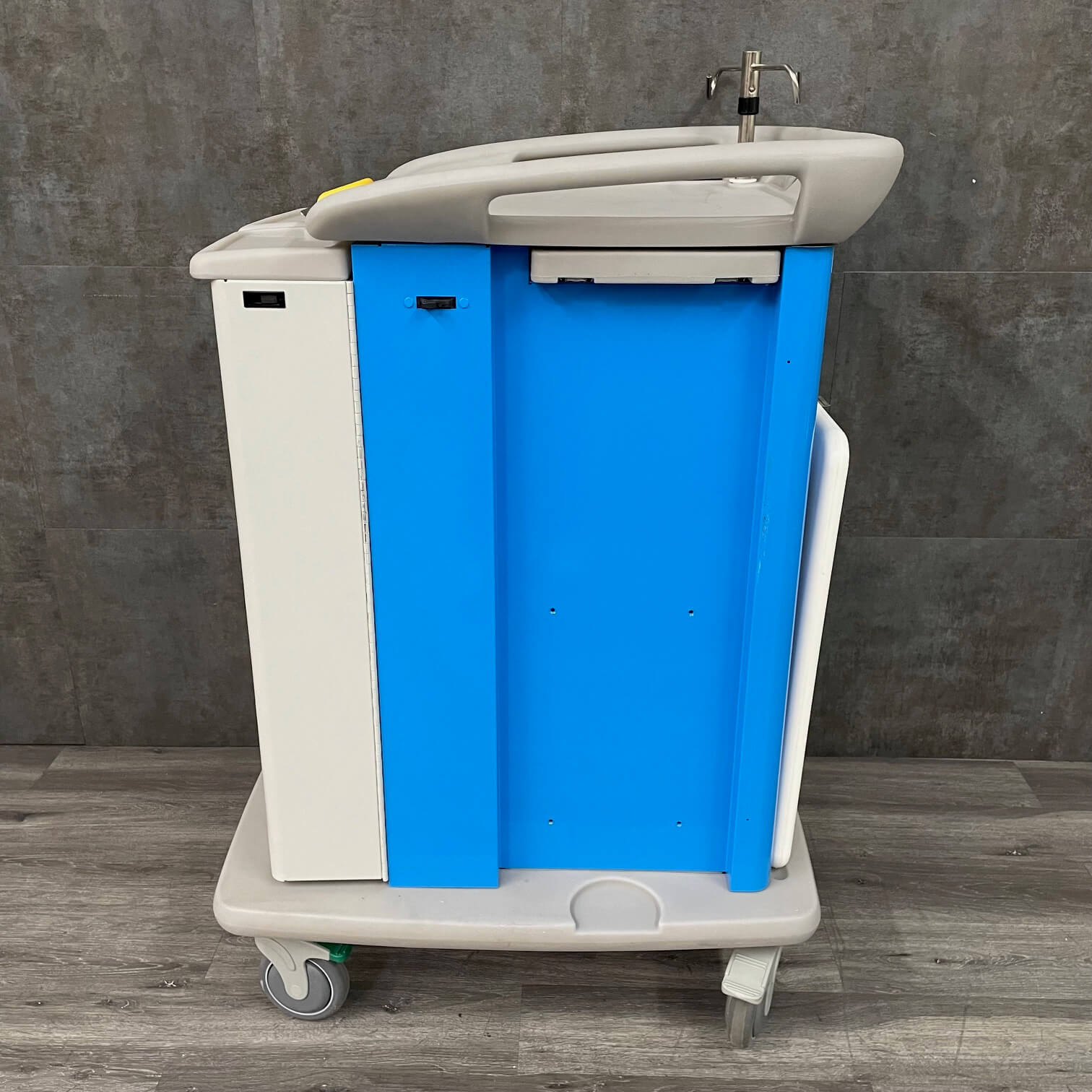 Waterloo ER 2000™ Instant Access Emergency Cart - – Angelus Medical and ...