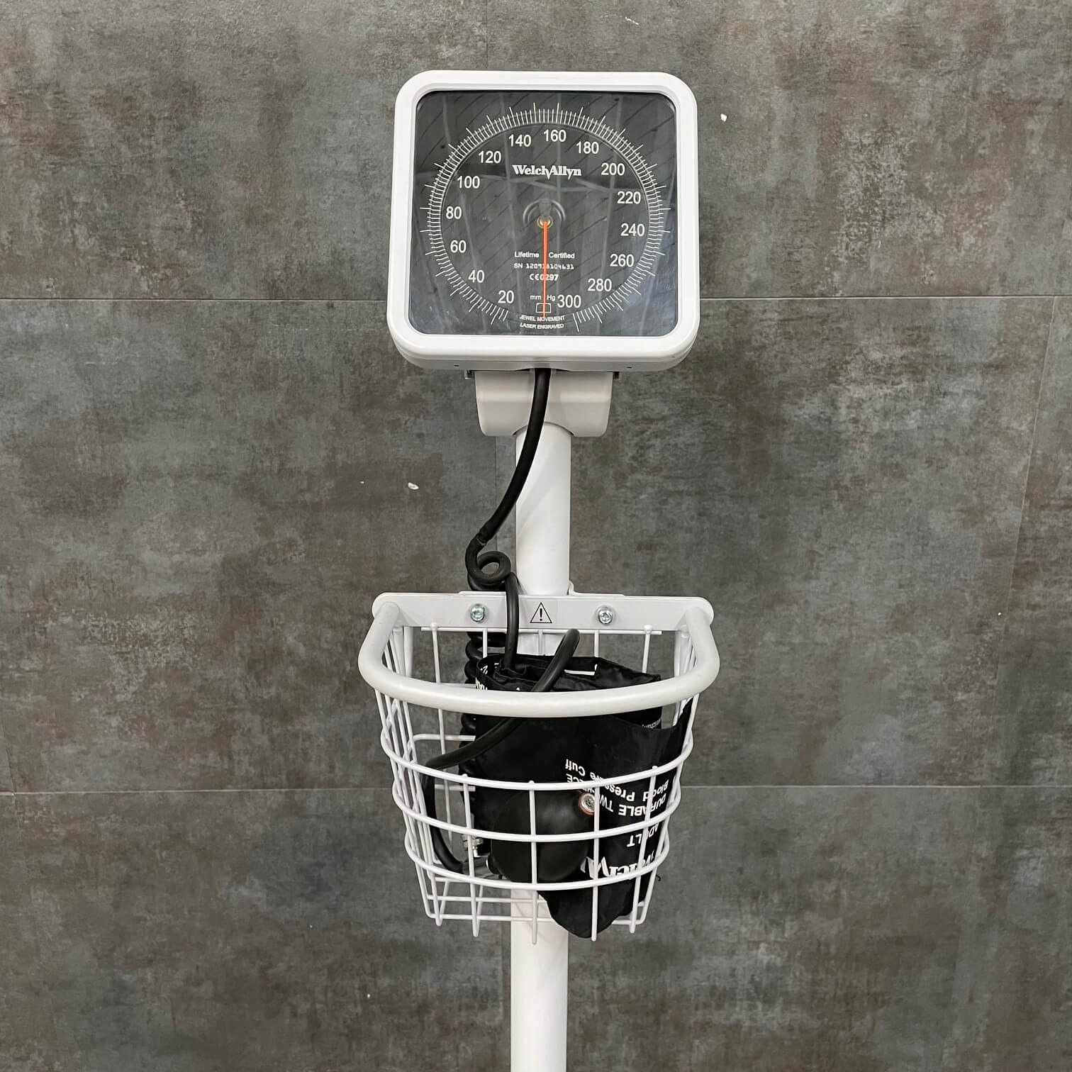Welch Allyn 767-Series Mobile Sphygmomanometers