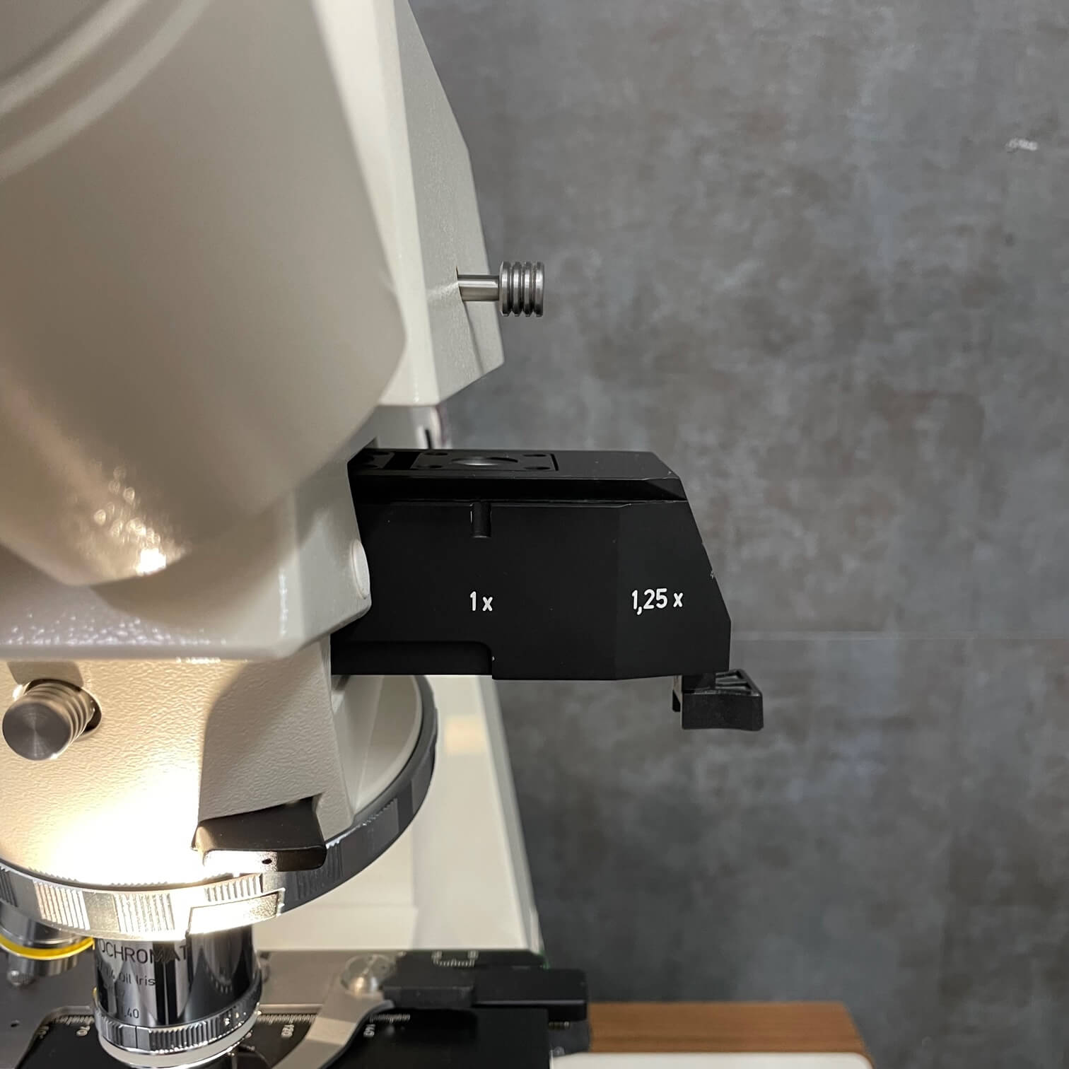 Zeiss Axioskop Microscope w Optronics LX-450Z Controler