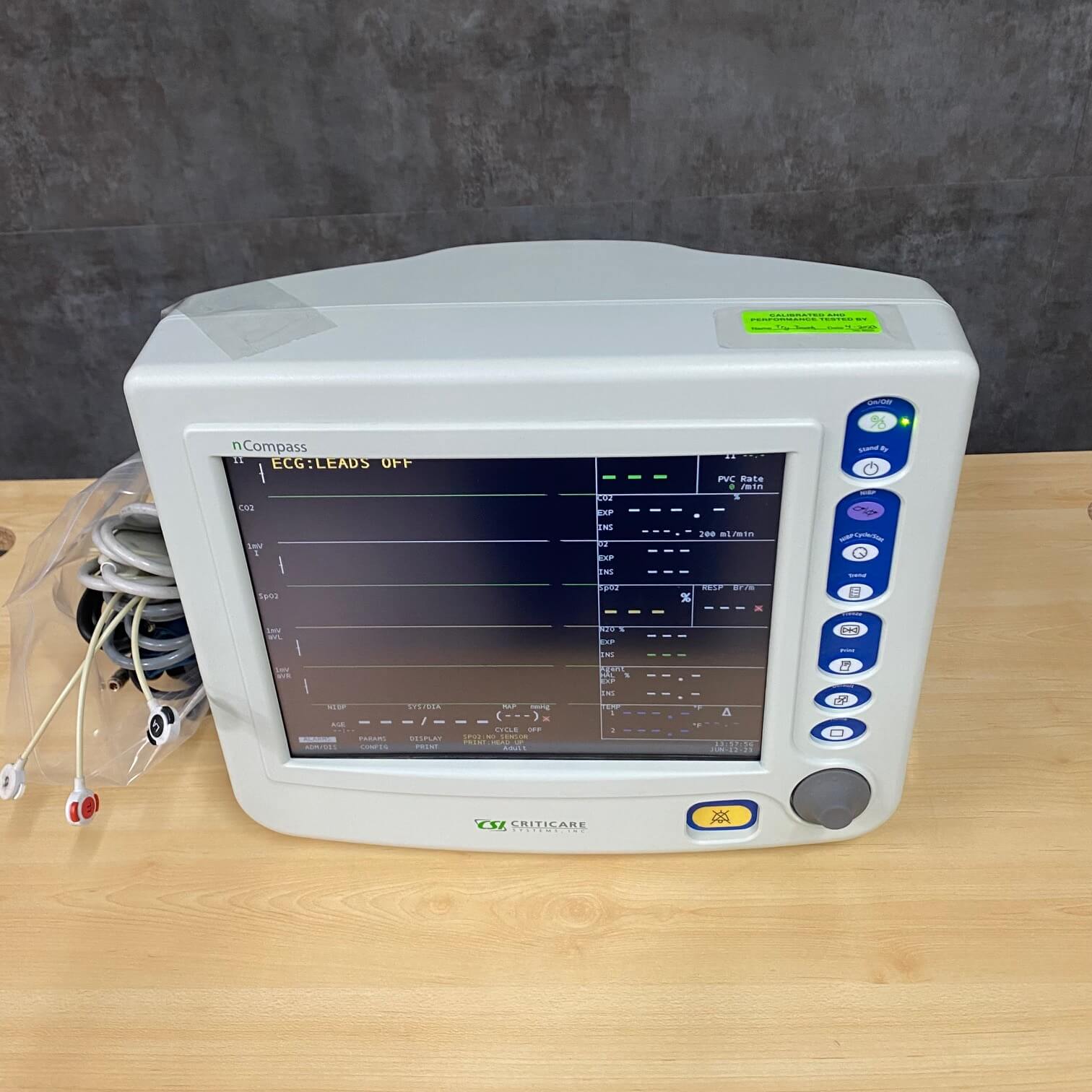 Criticare CSI nCompass Patient Monitor - ECG, NIBP, SpO2, Temp, Resp ...