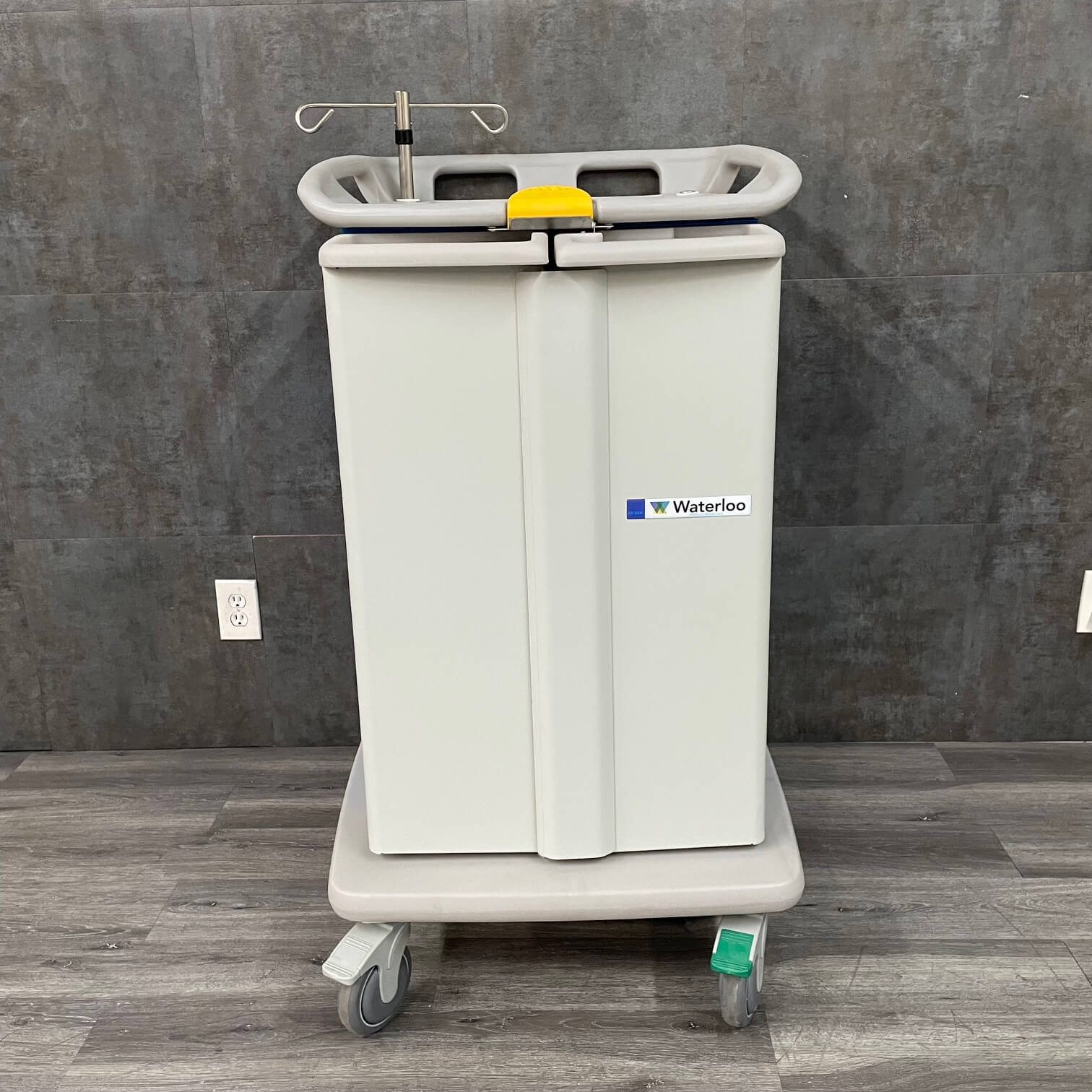 Waterloo ER 2000™ Instant Access Emergency Cart - – Angelus Medical and ...