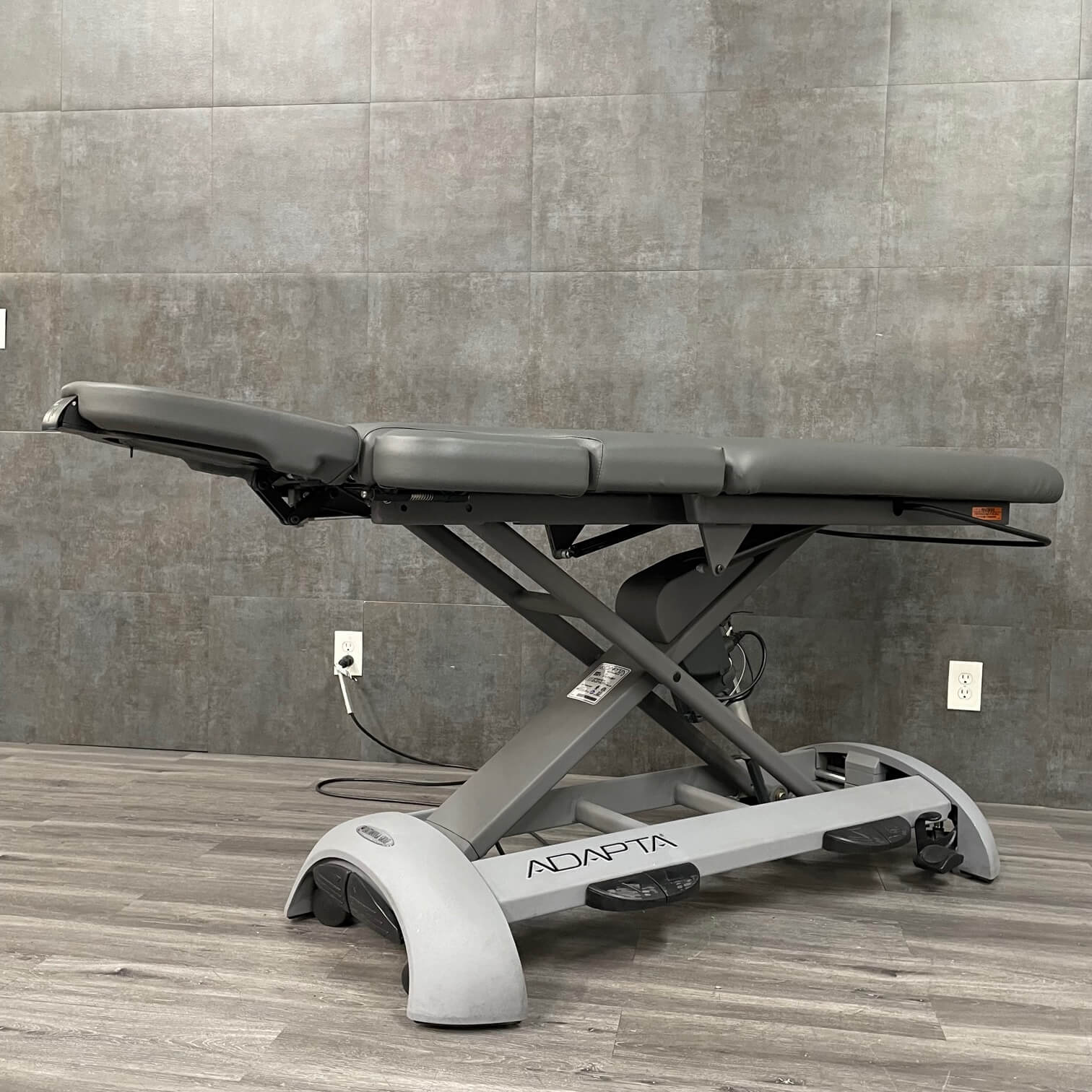 ADAPTA Summit Treatment Table - Electric Hi-Lo, 3 or 7 Sections - i ...