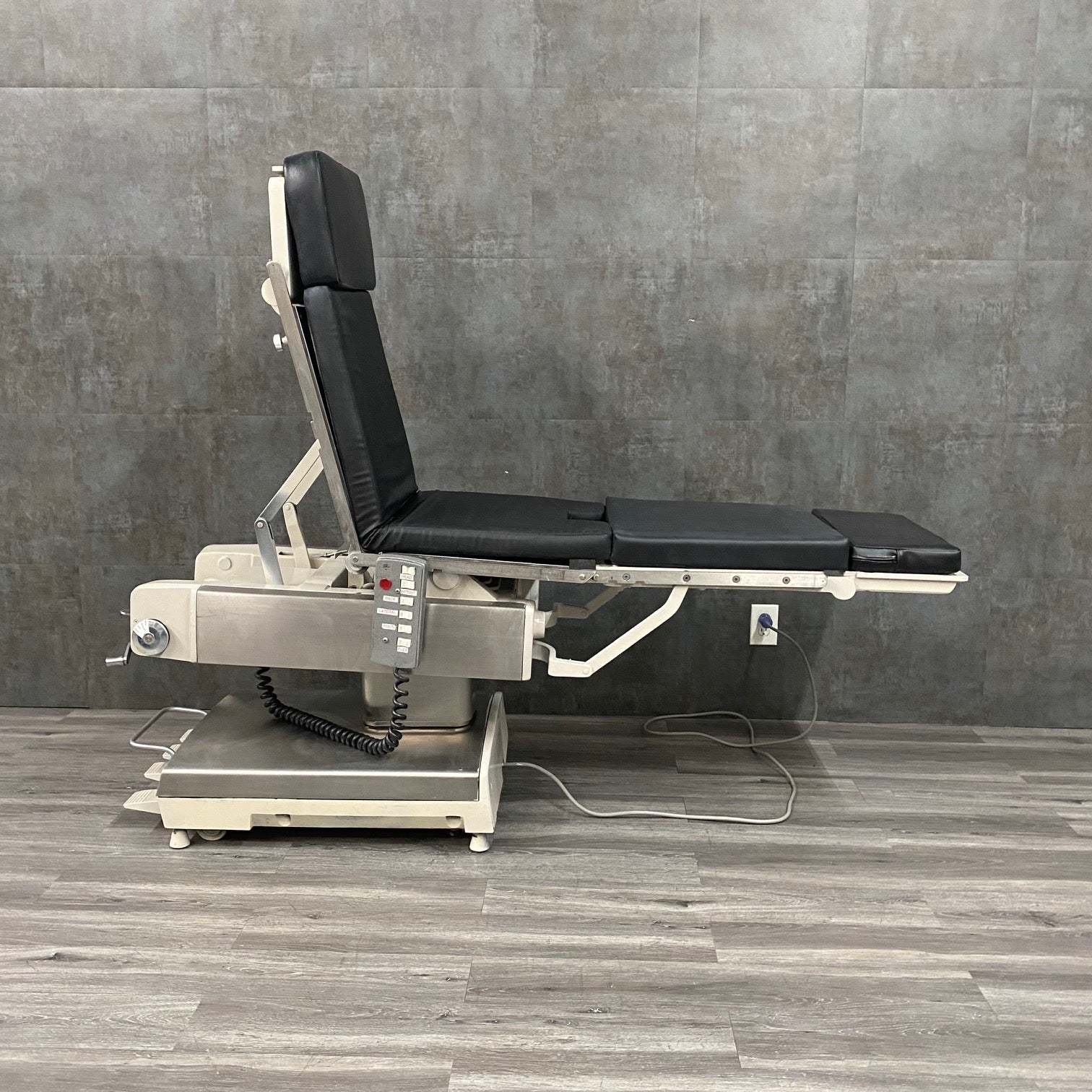 Amsco 2080 RC Surgery Table (Clearance)