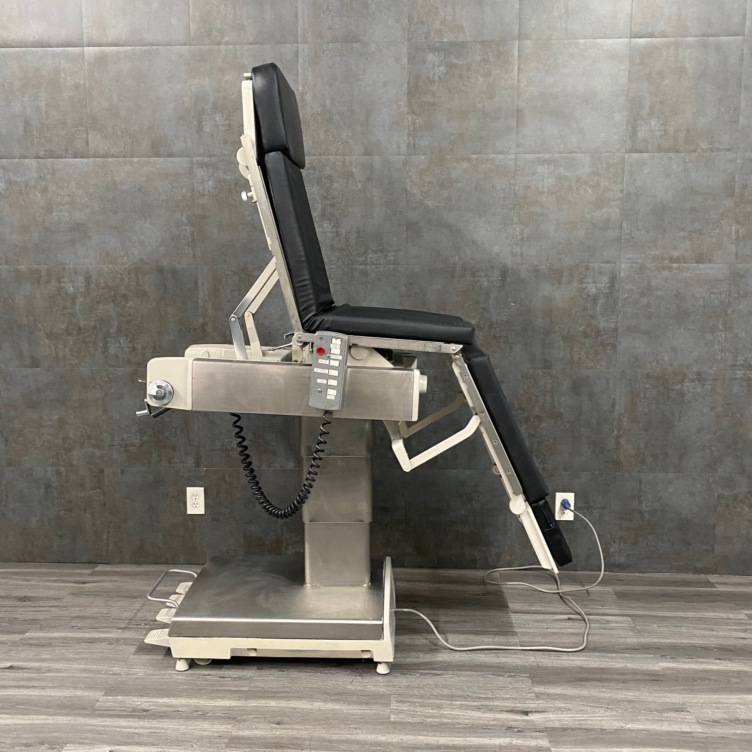 Amsco 2080 RC Surgery Table (Clearance)