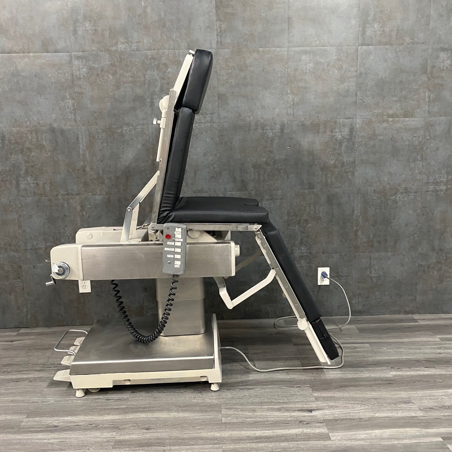 Amsco 2080 RC Surgery Table (Clearance)