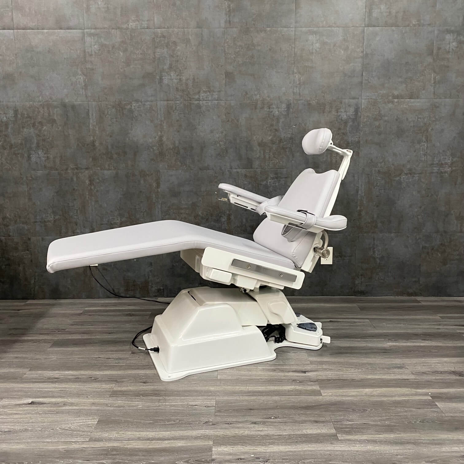 Boyd S2615 Programmable Surgical Chair, Boyd – Angelus Medical and Optical