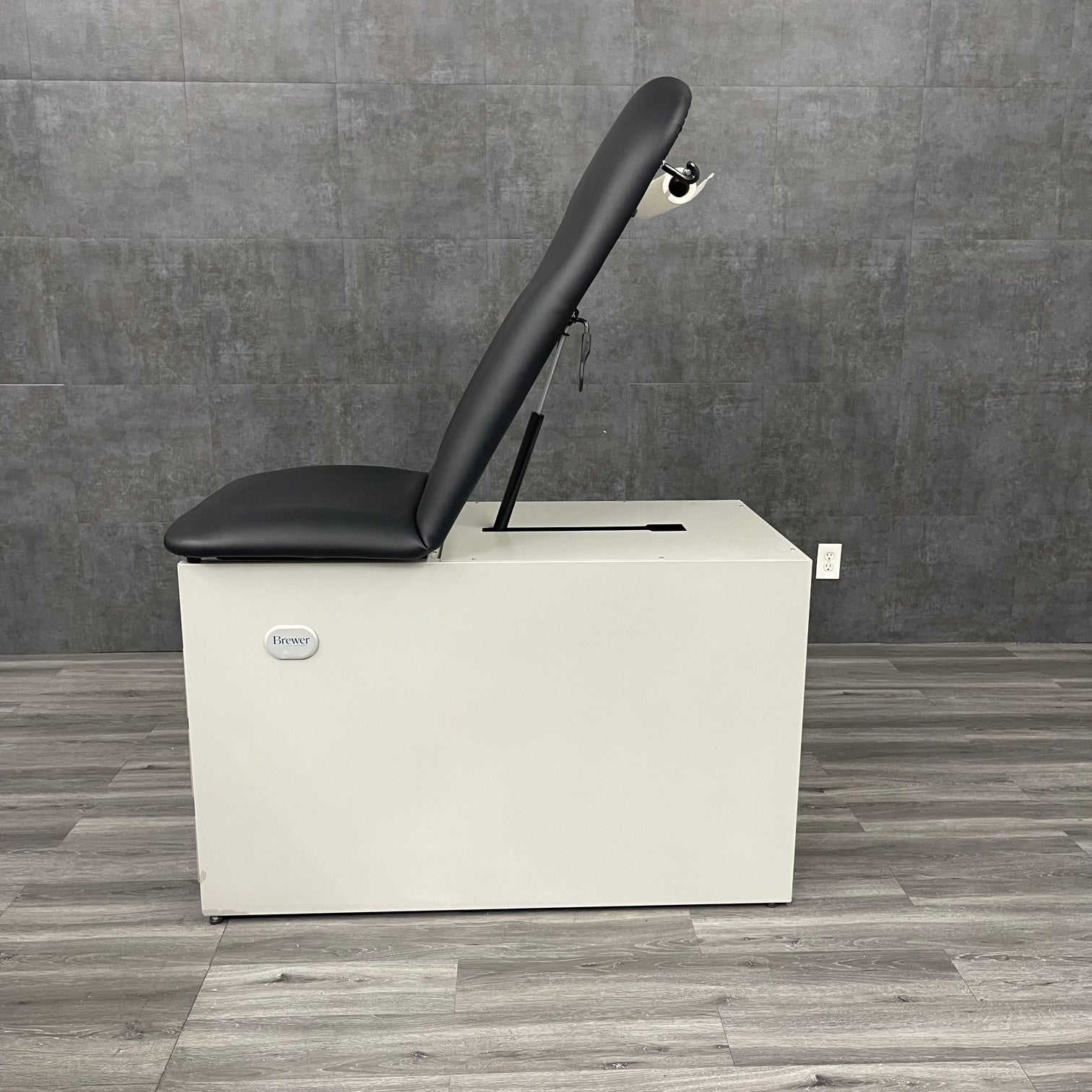 Brewer Access Exam Table | Available for sale near Los Angeles