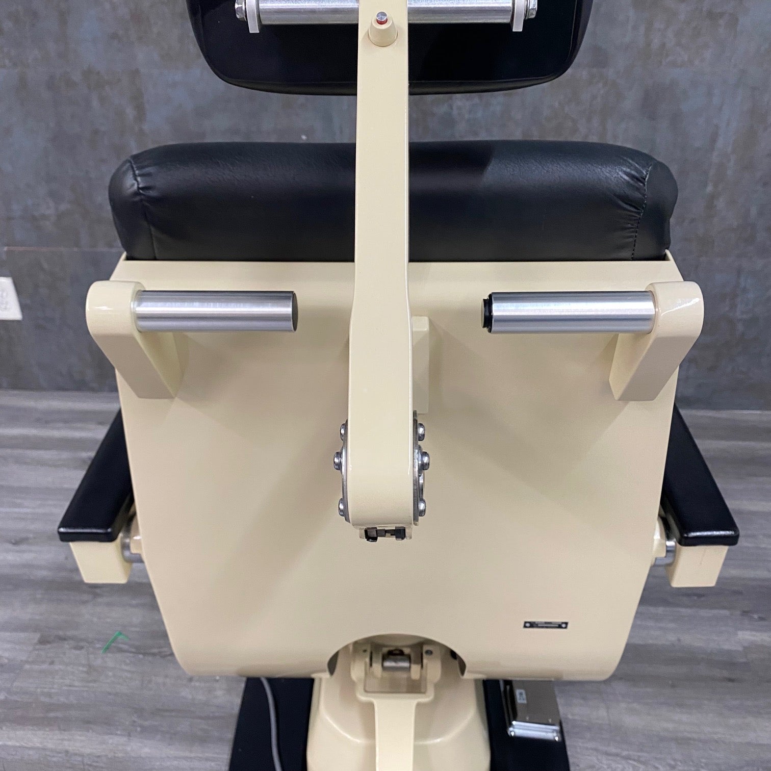 Burton Tilt Chair & XL-3000 Stand Package