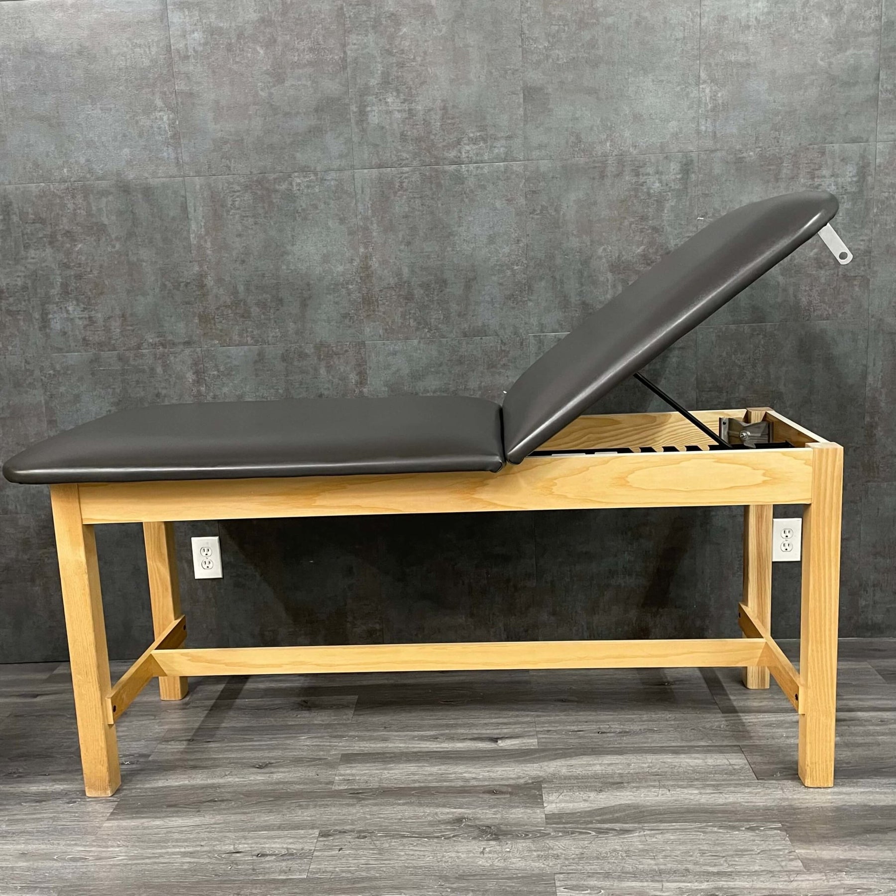 Clinton Industries Treatment Therapy Table