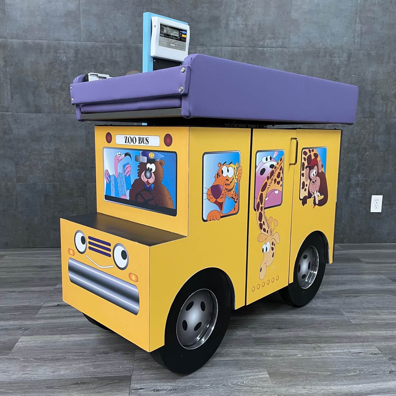 Clinton Zoo Bus Pediatric Exam Table
